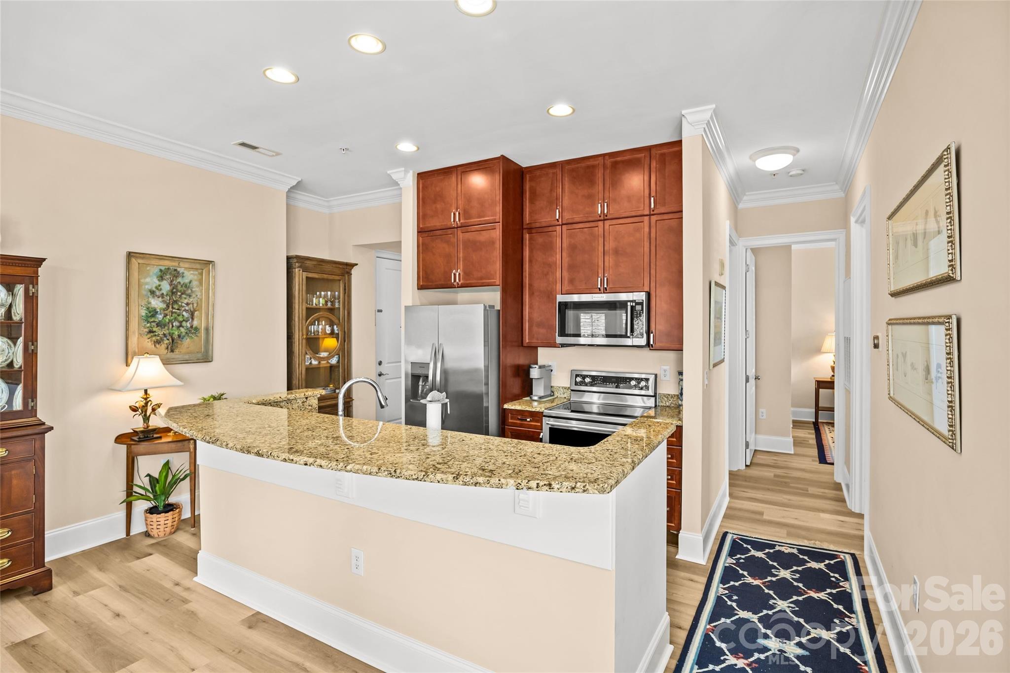 Photo 8 of 2994 Selwyn Avenue, Charlotte, NC
