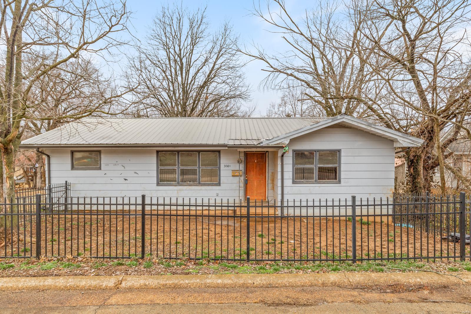 304 Field Street - Vicky Crocker Realty