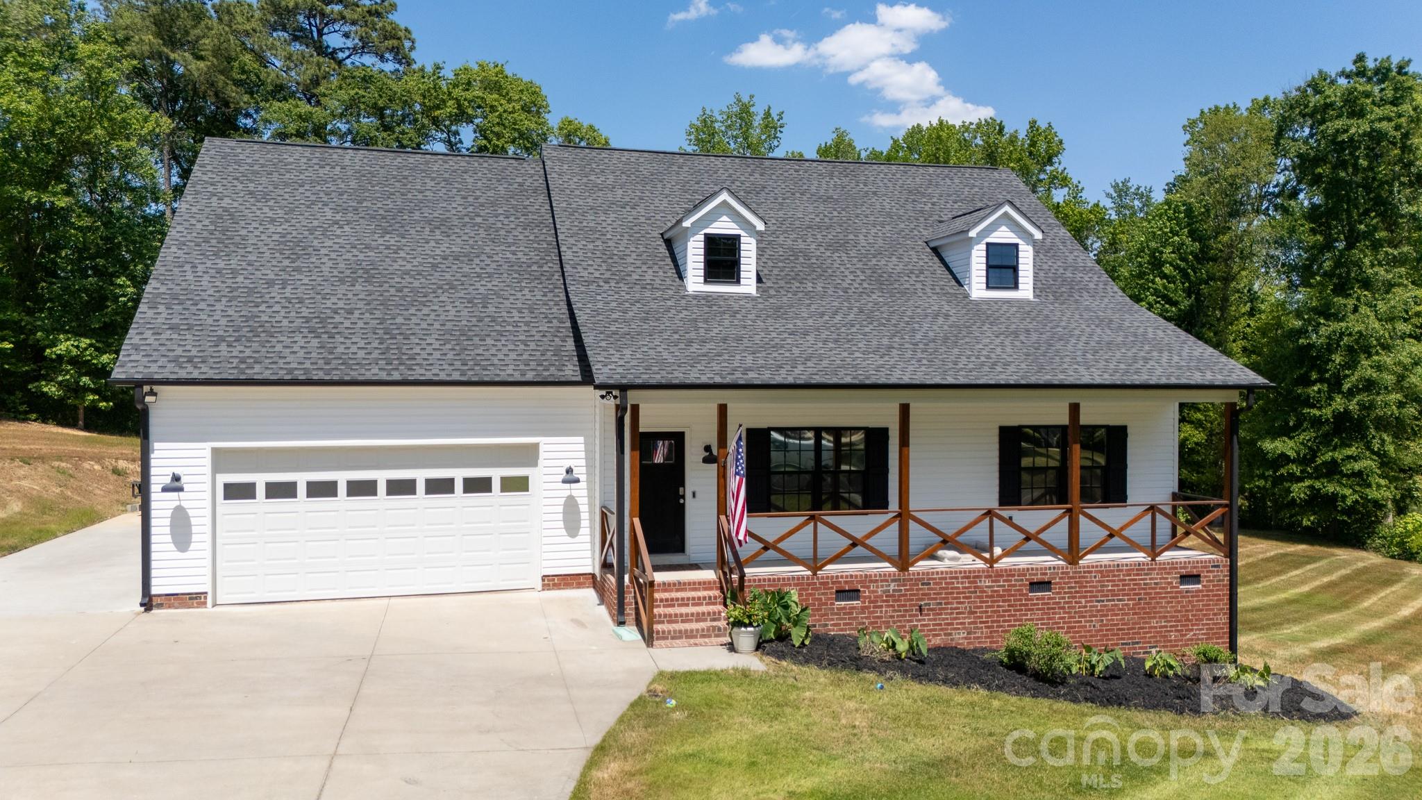Photo 2 of 949 Jason Lyle Drive, Rock Hill, SC