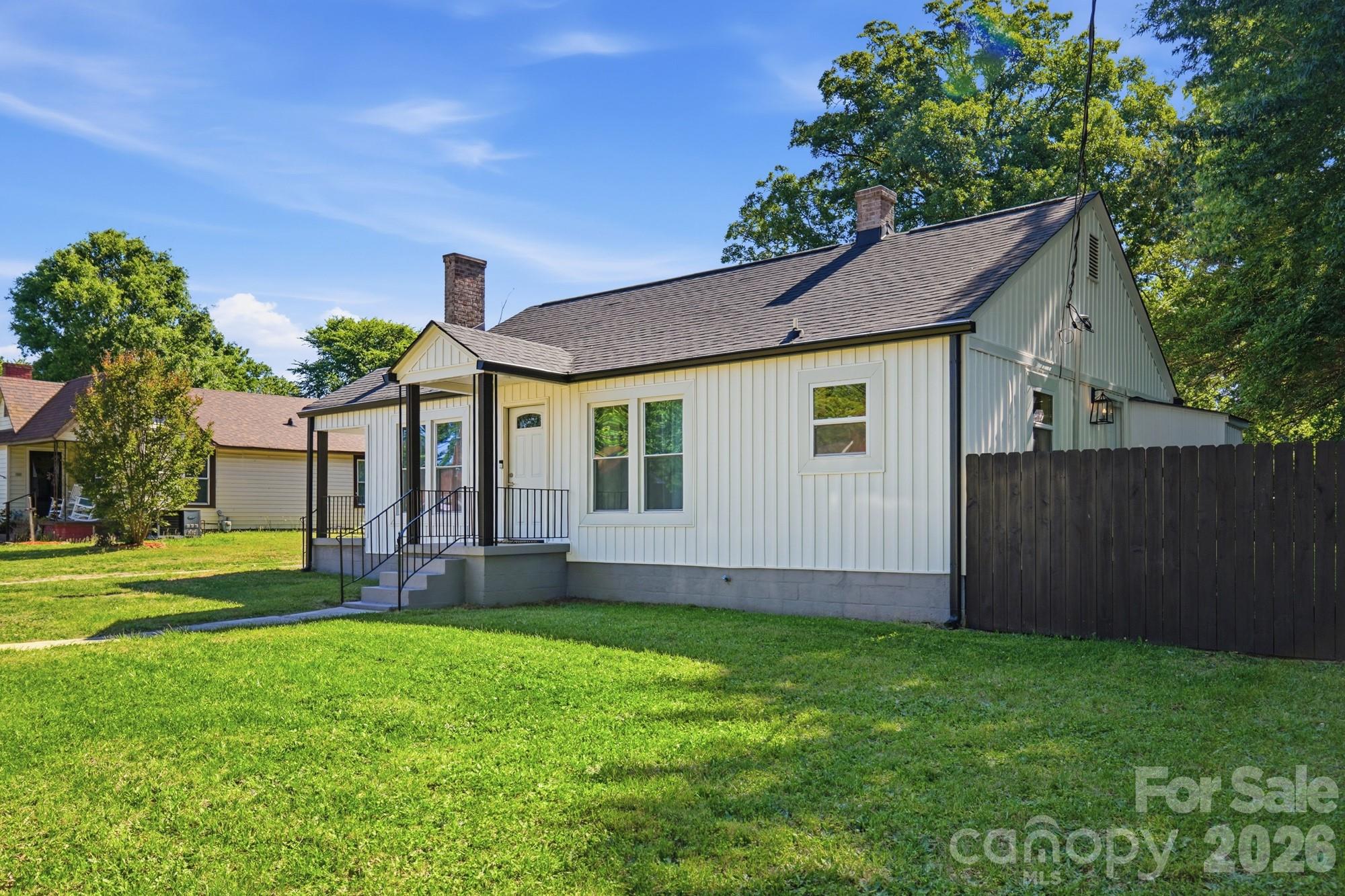 912 Laura Avenue, Kannapolis, NC - photo 1 of 27
