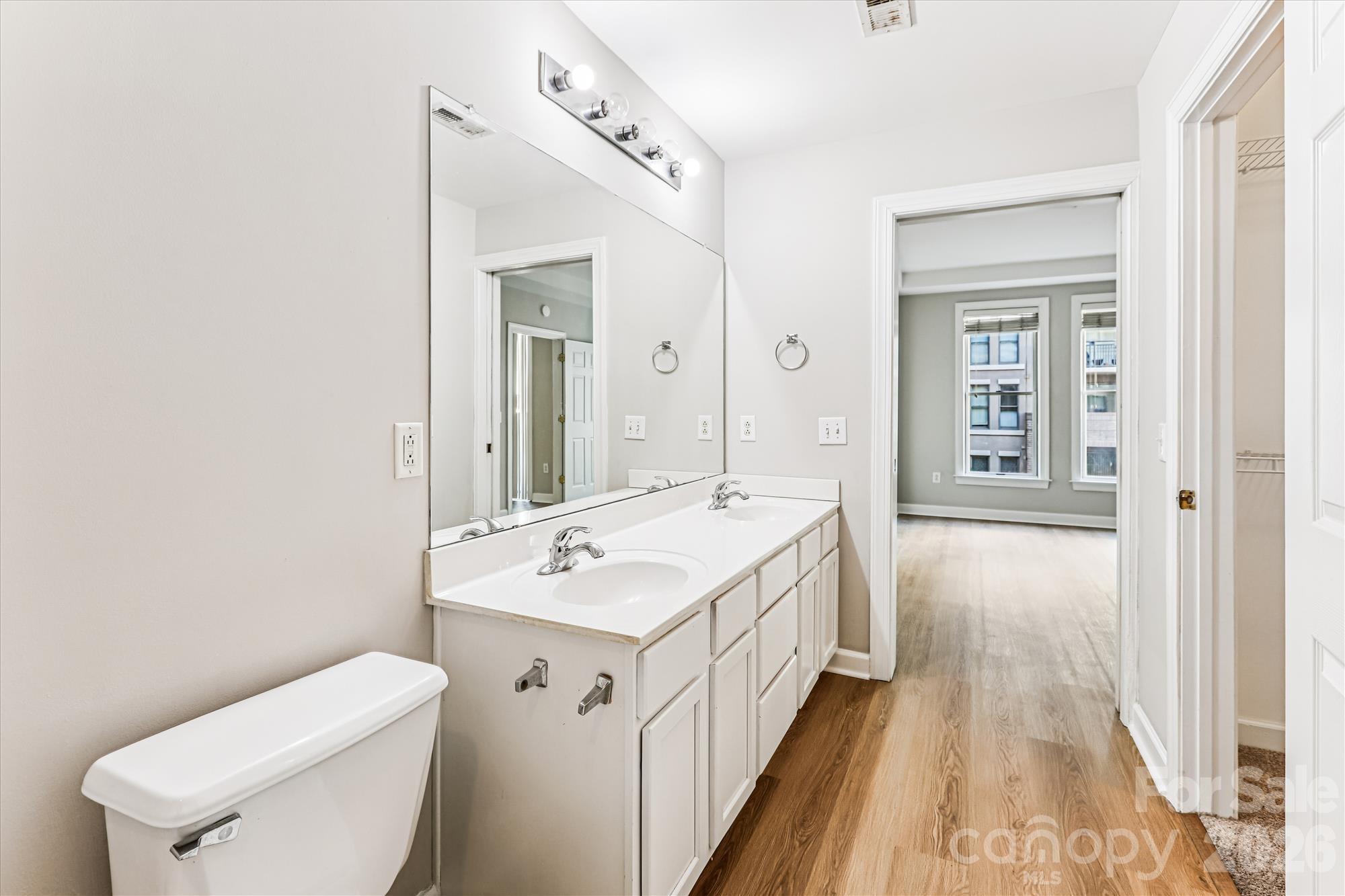 Photo 30 of 718 W Trade Street302, Charlotte, NC