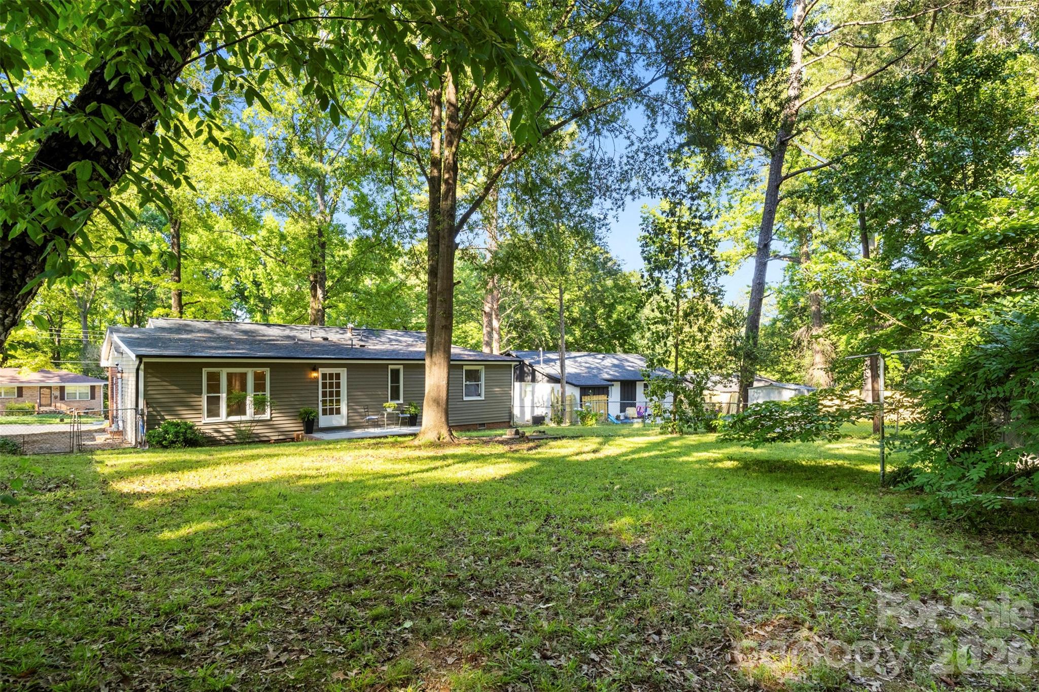 Photo 39 of 3840 Colebrook Road, Charlotte, NC