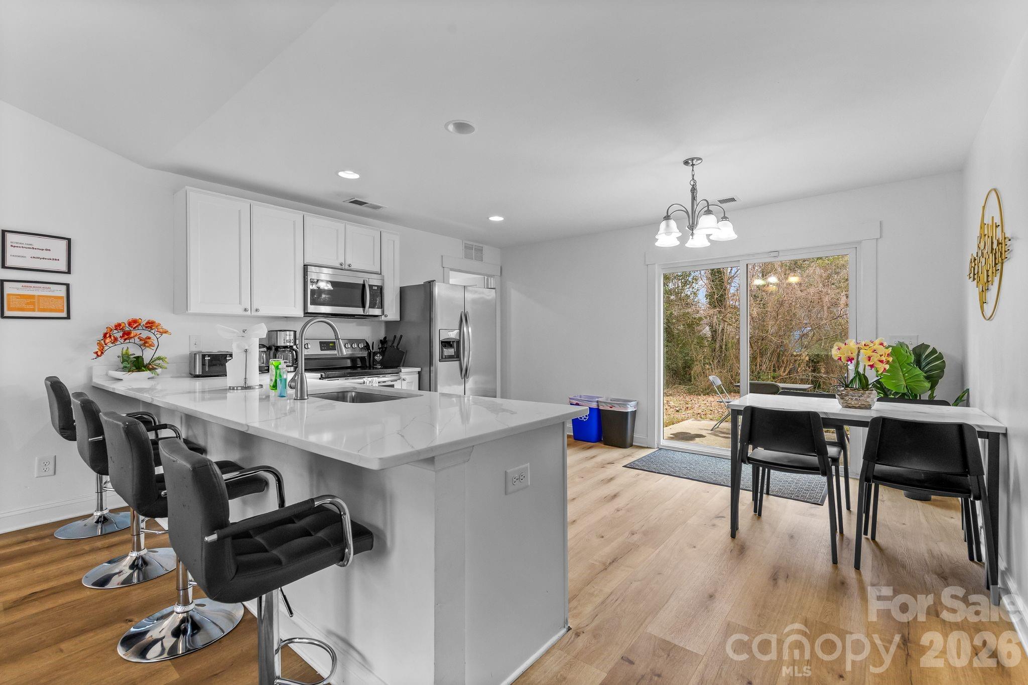 Photo 11 of 4117 Colebrook Road, Charlotte, NC