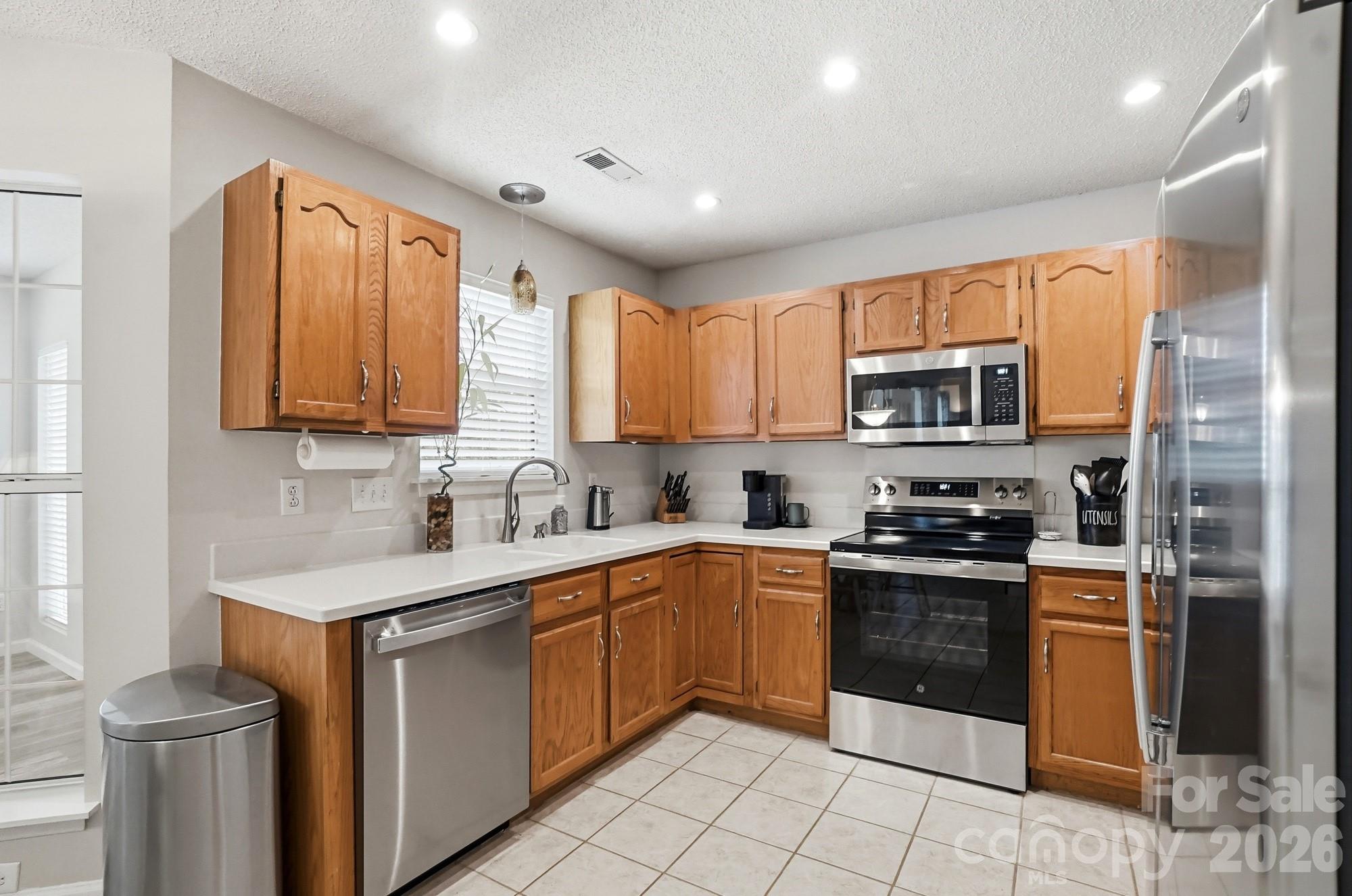 Photo 13 of 6000 Carriage Oaks Drive, Charlotte, NC