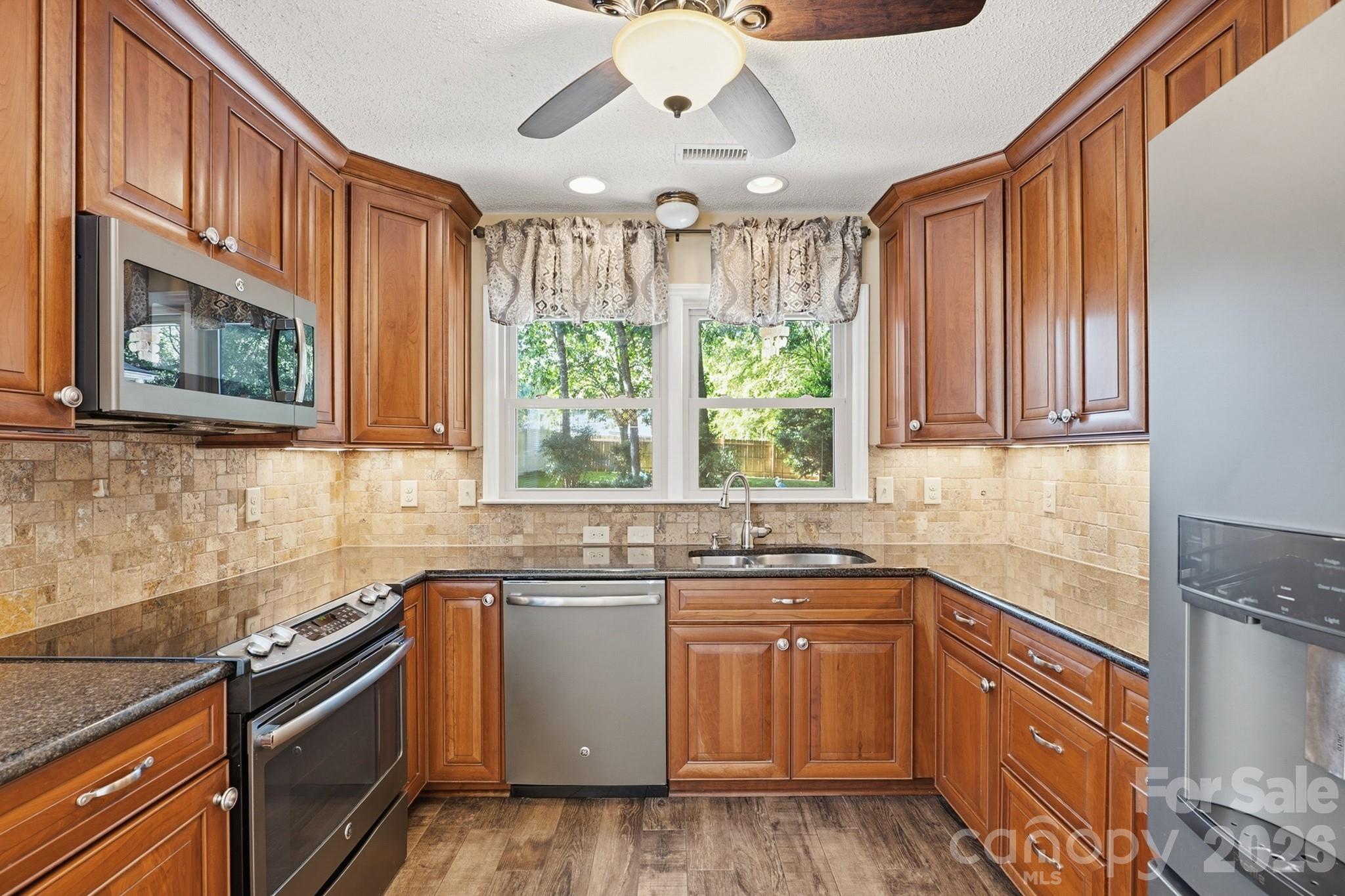 Photo 3 of 11831 Parks Farm Lane, Charlotte, NC