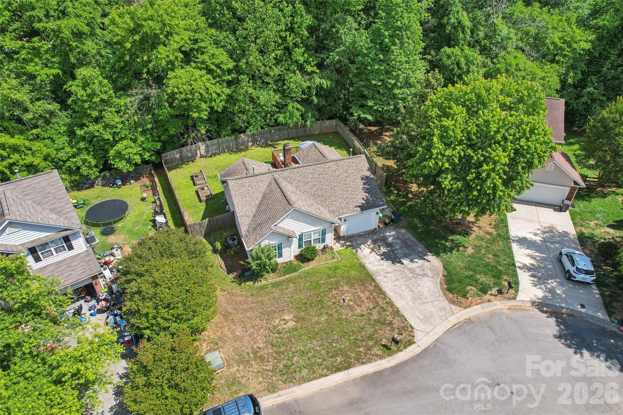Photo 17 of 13221 Crooked Pine Court, Charlotte, NC