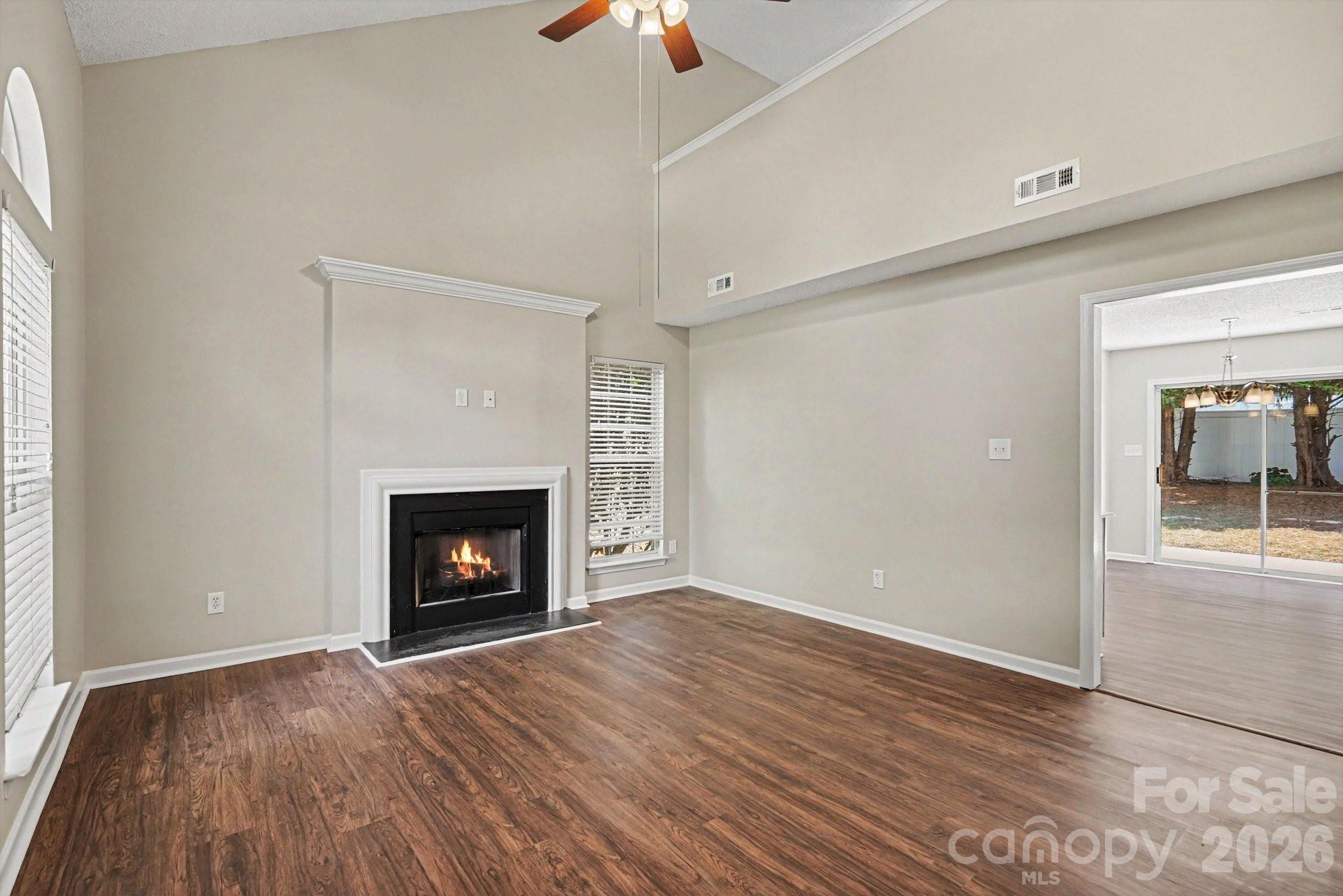 Photo 4 of 5615 Waverly Lynn Lane, Charlotte, NC
