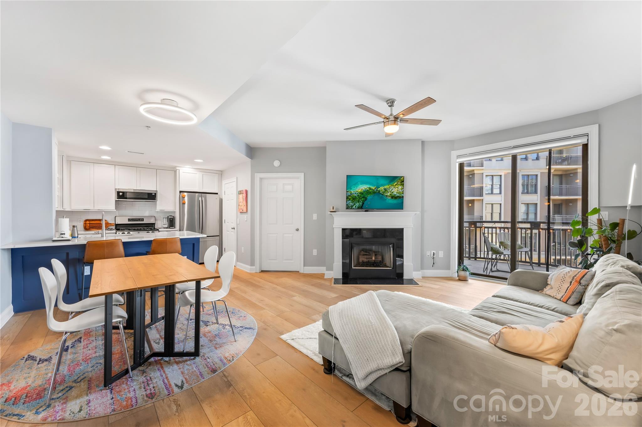 Home for sale at 718 W Trade Street603, Charlotte, NC — photo 1 of 44