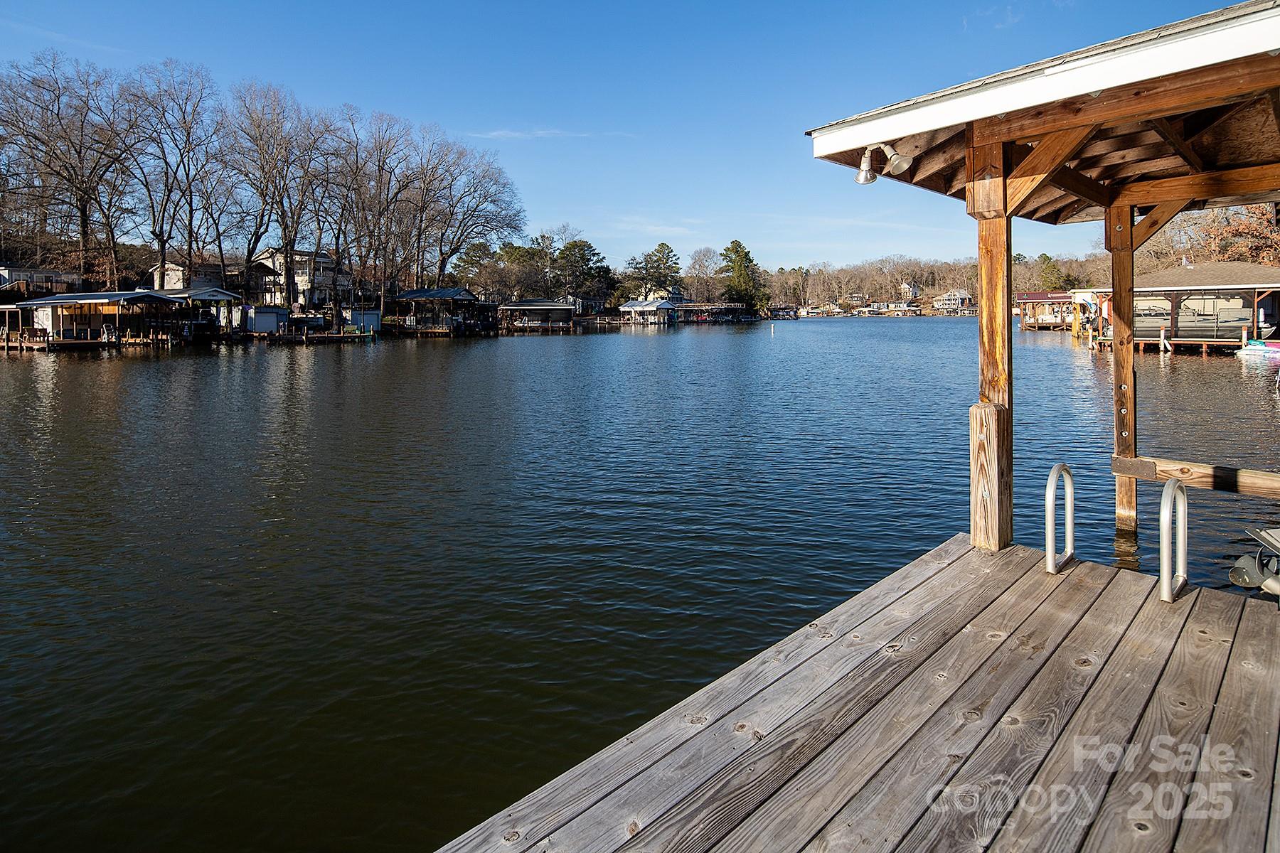 Property wrapper | Lake Tillery Waterfront Properties : Lynn Norman ...