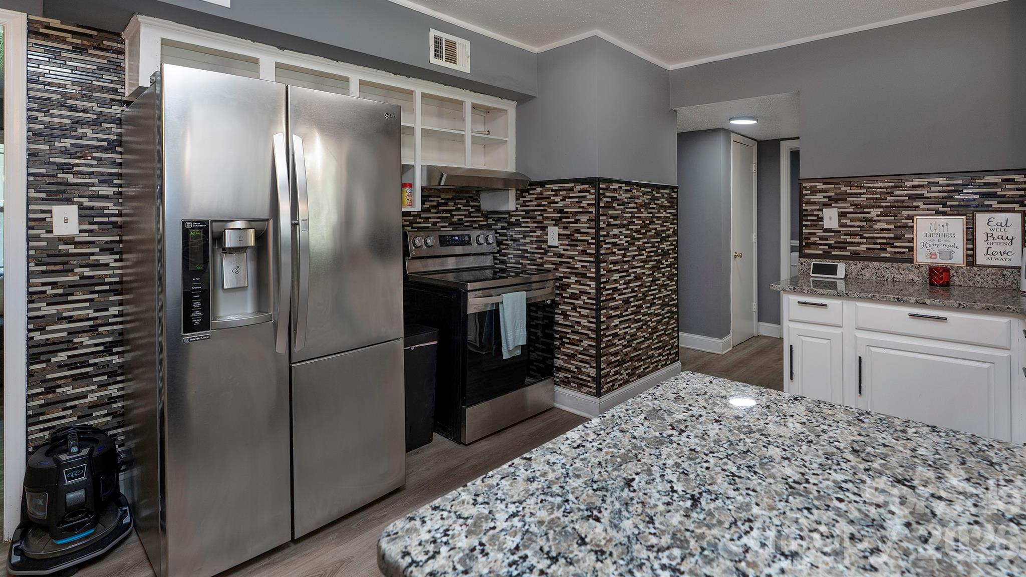 Photo 9 of 4900 Carriage Drive Circle, Charlotte, NC