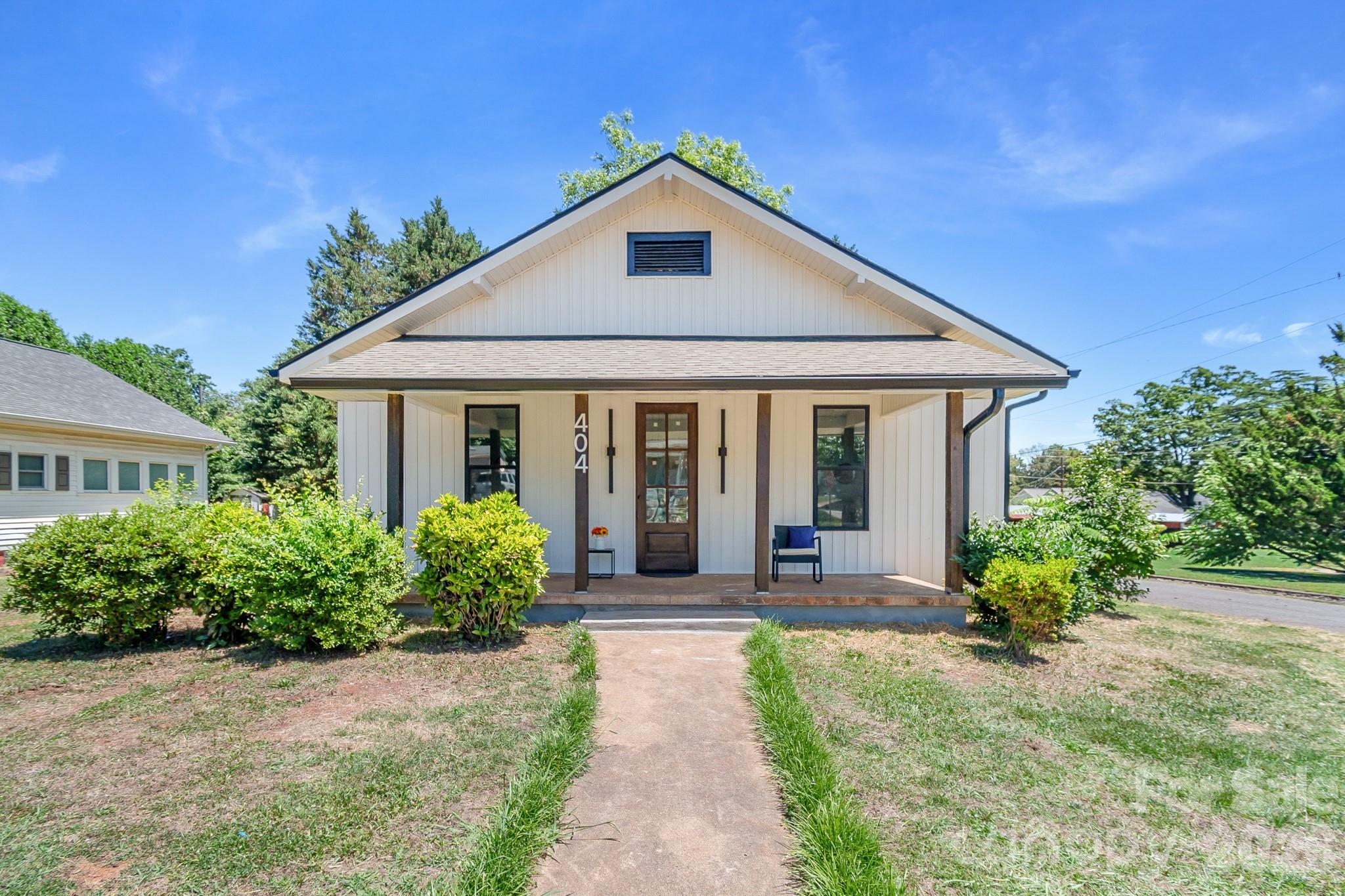 Photo 2 of 404 Community Street, Rock Hill, SC