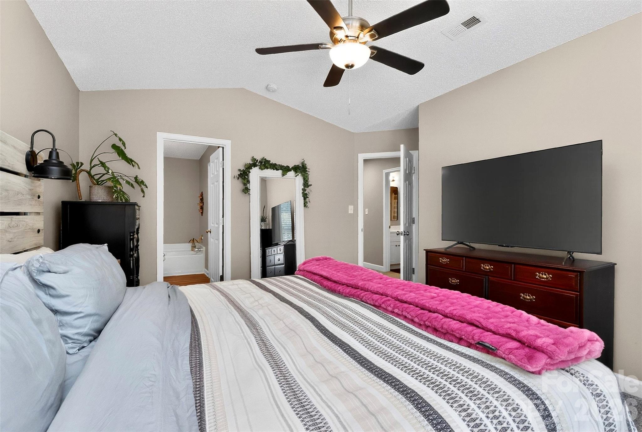Photo 28 of 4819 Hopewood Lane, Charlotte, NC