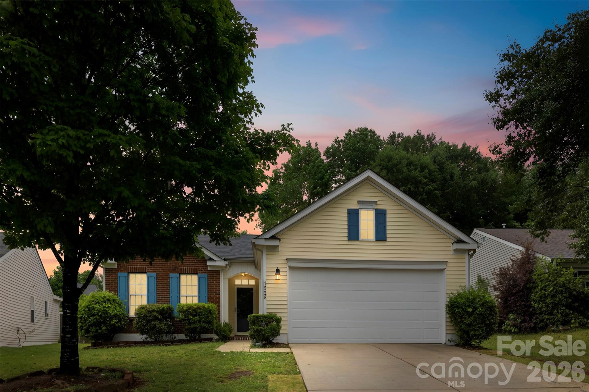 1528 Oakdale Green Drive, Charlotte, NC