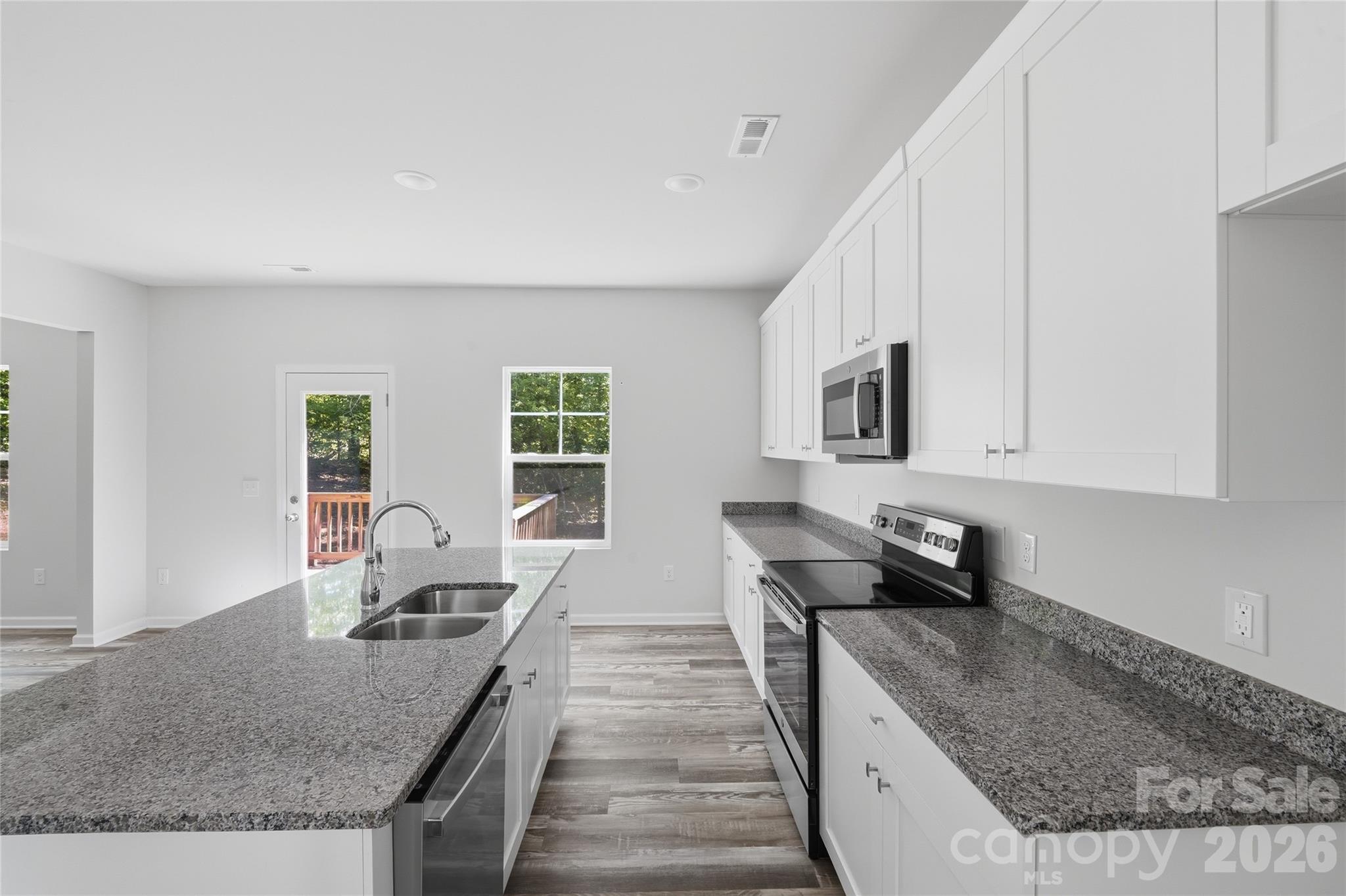 5156 Mark Drive NE, Hickory, NC - photo 17 of 38