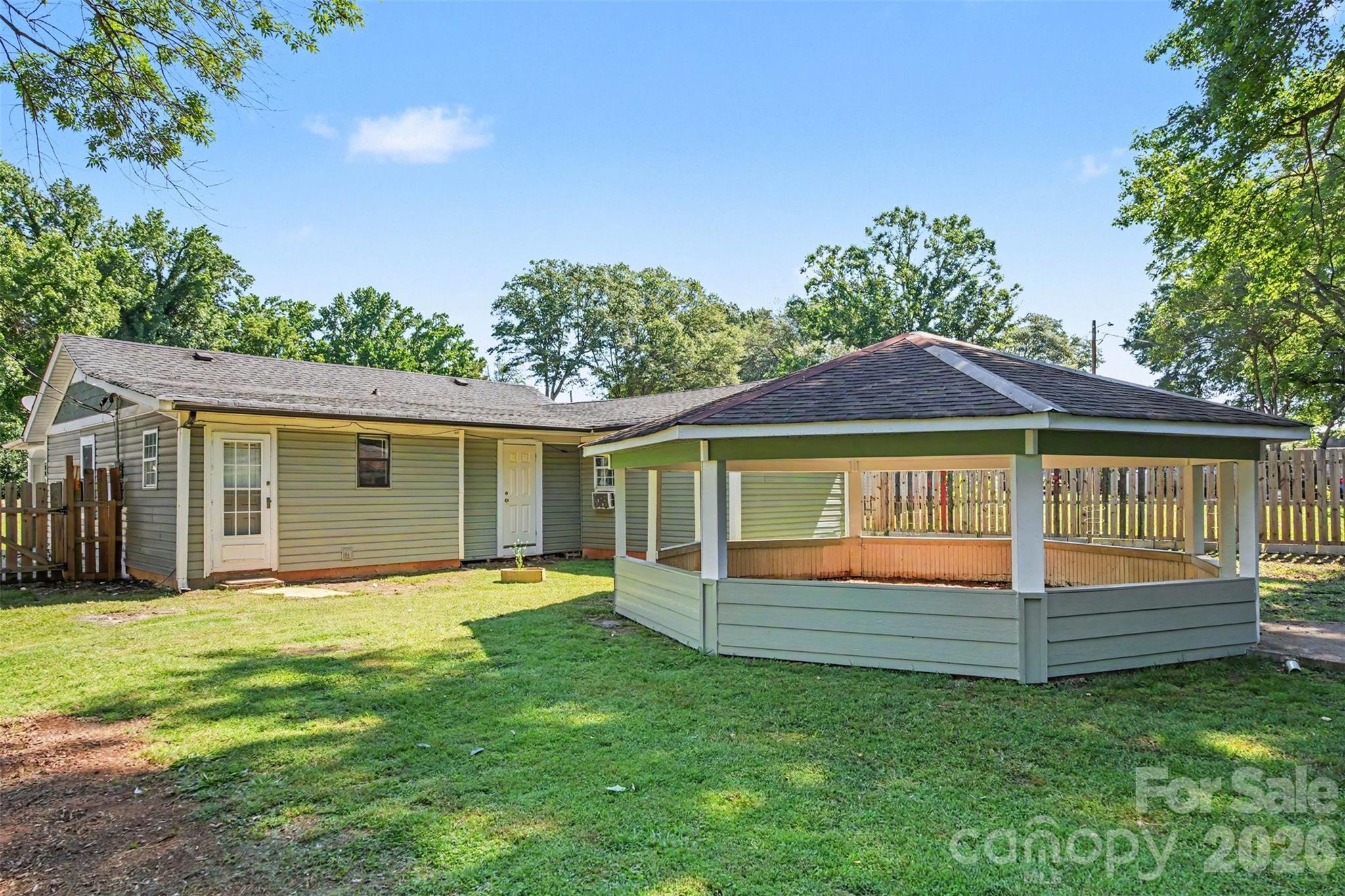 Photo 23 of 1101 Choyce Avenue, Charlotte, NC