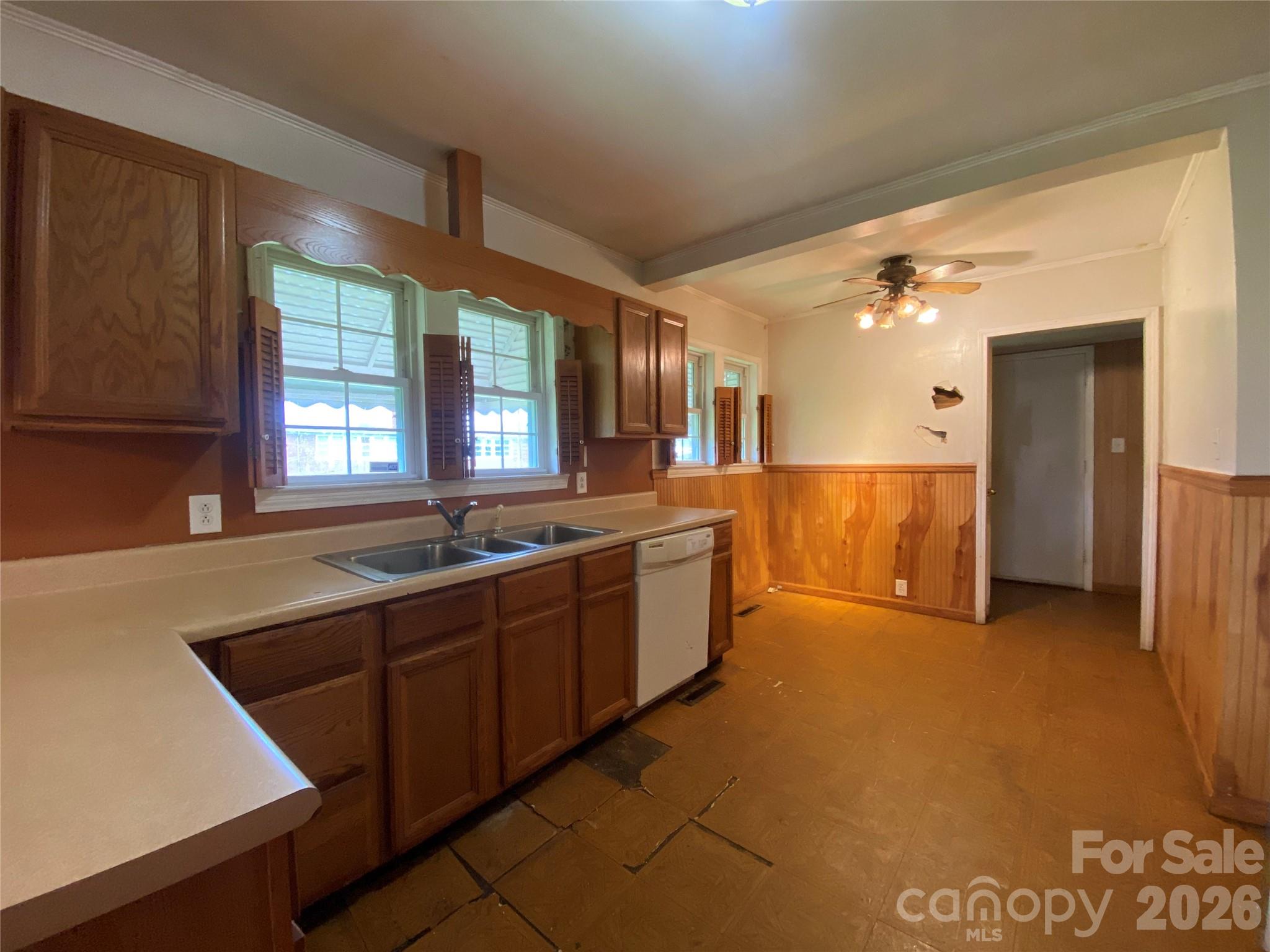 705 E Main Street, Cleveland, NC - photo 16 of 31