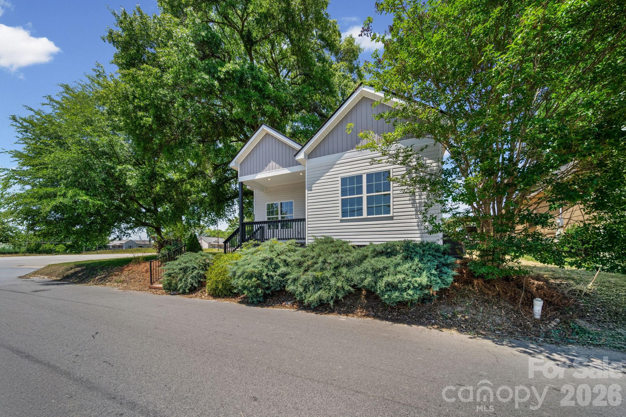 Photo 3 of 468 Elm Street, Lancaster, SC