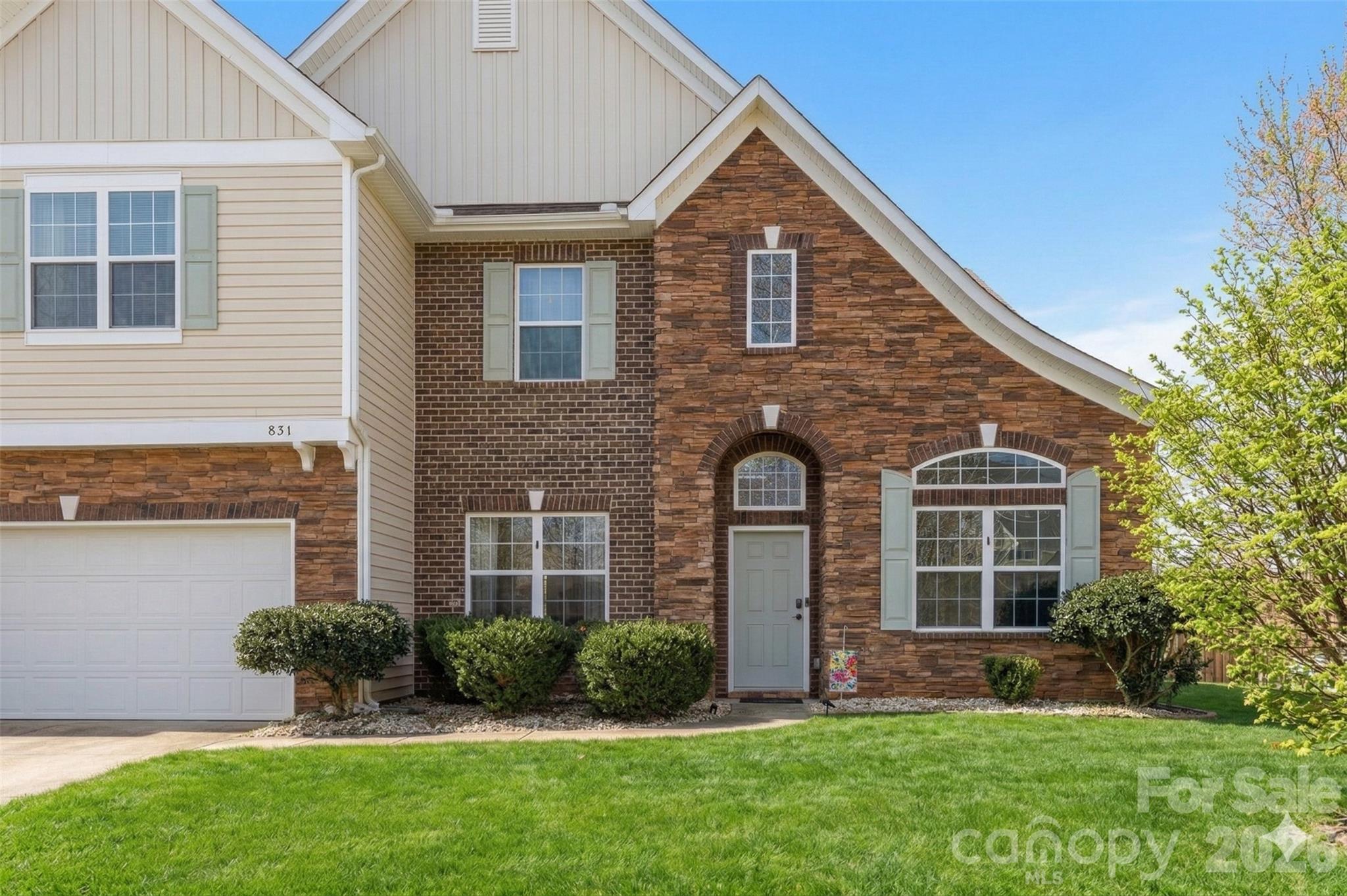 831 Irish Green Drive, Clover, SC - photo 2 of 35