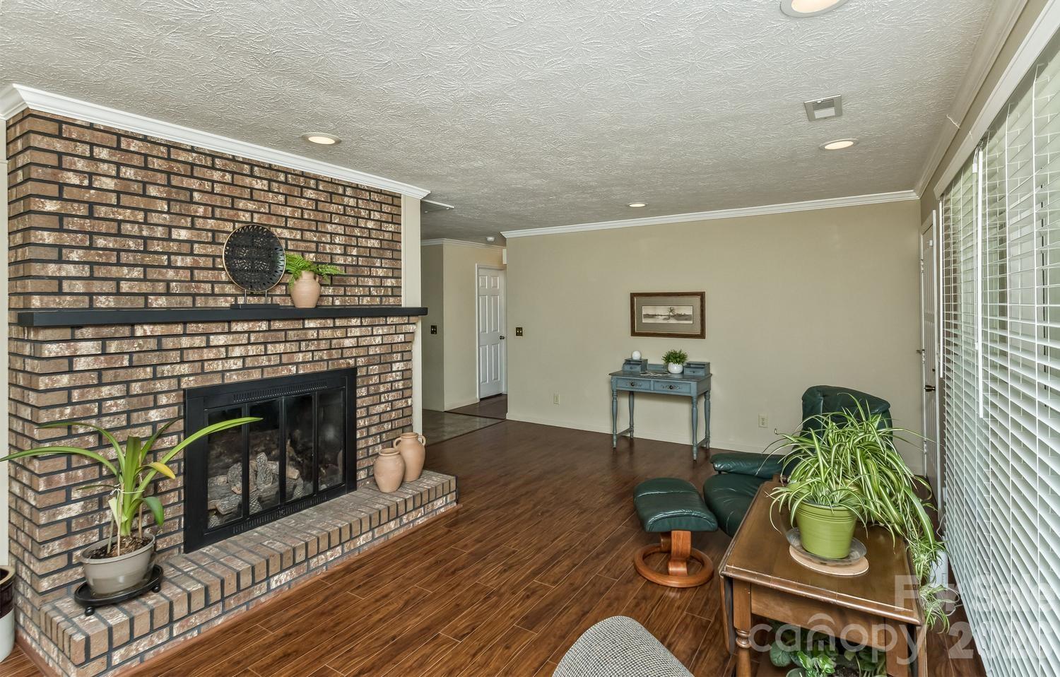29 S Greenwood Forest Drive, Etowah, NC - photo 6 of 45