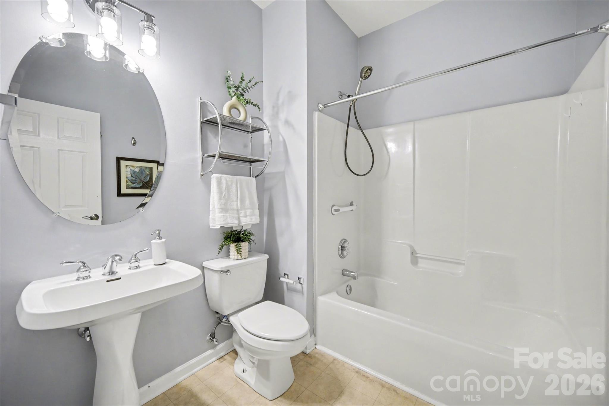 Photo 16 of 15548 Donnington Drive, Charlotte, NC