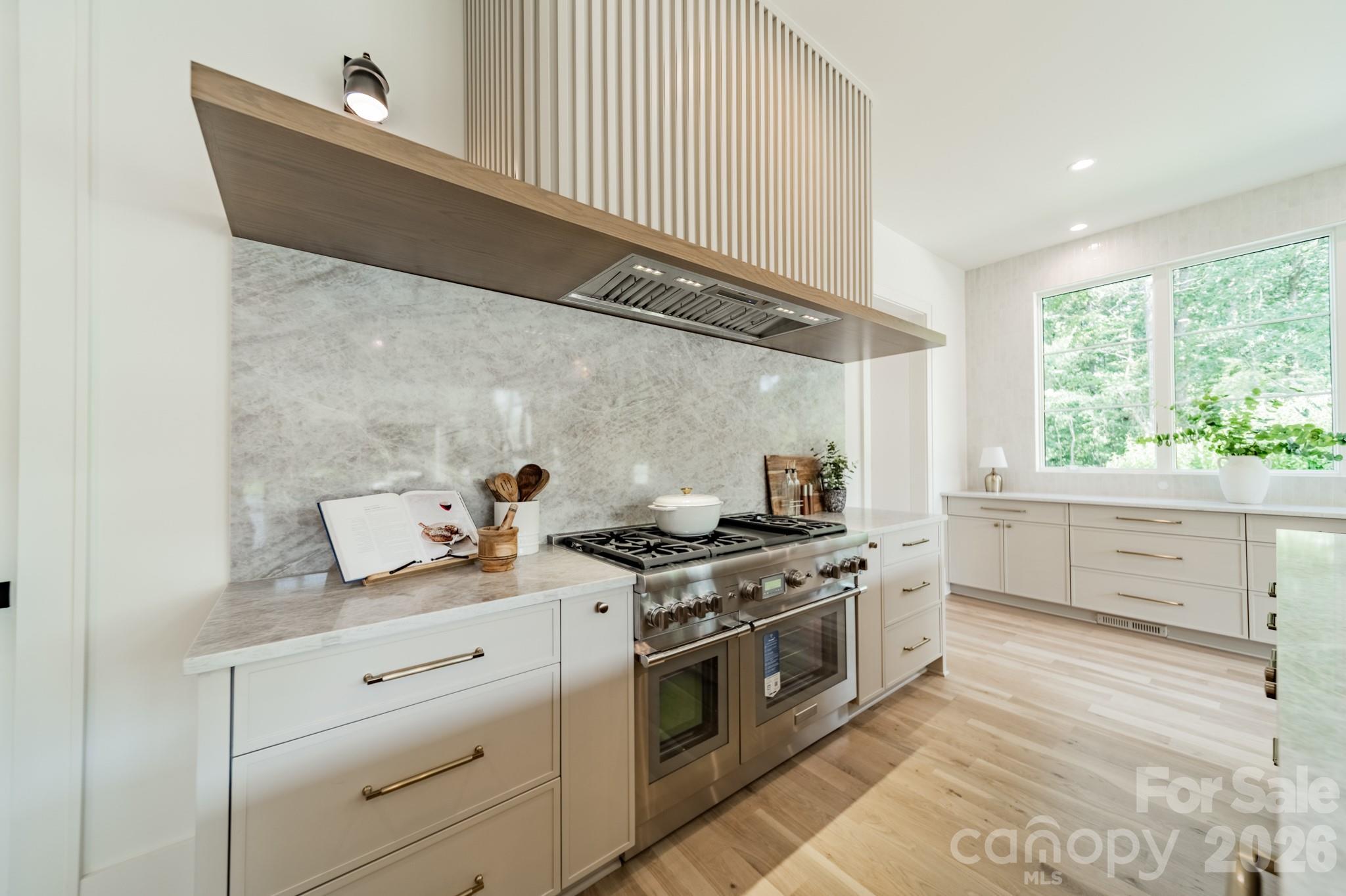 Photo 17 of 8022 Litaker Manor Court, Charlotte, NC