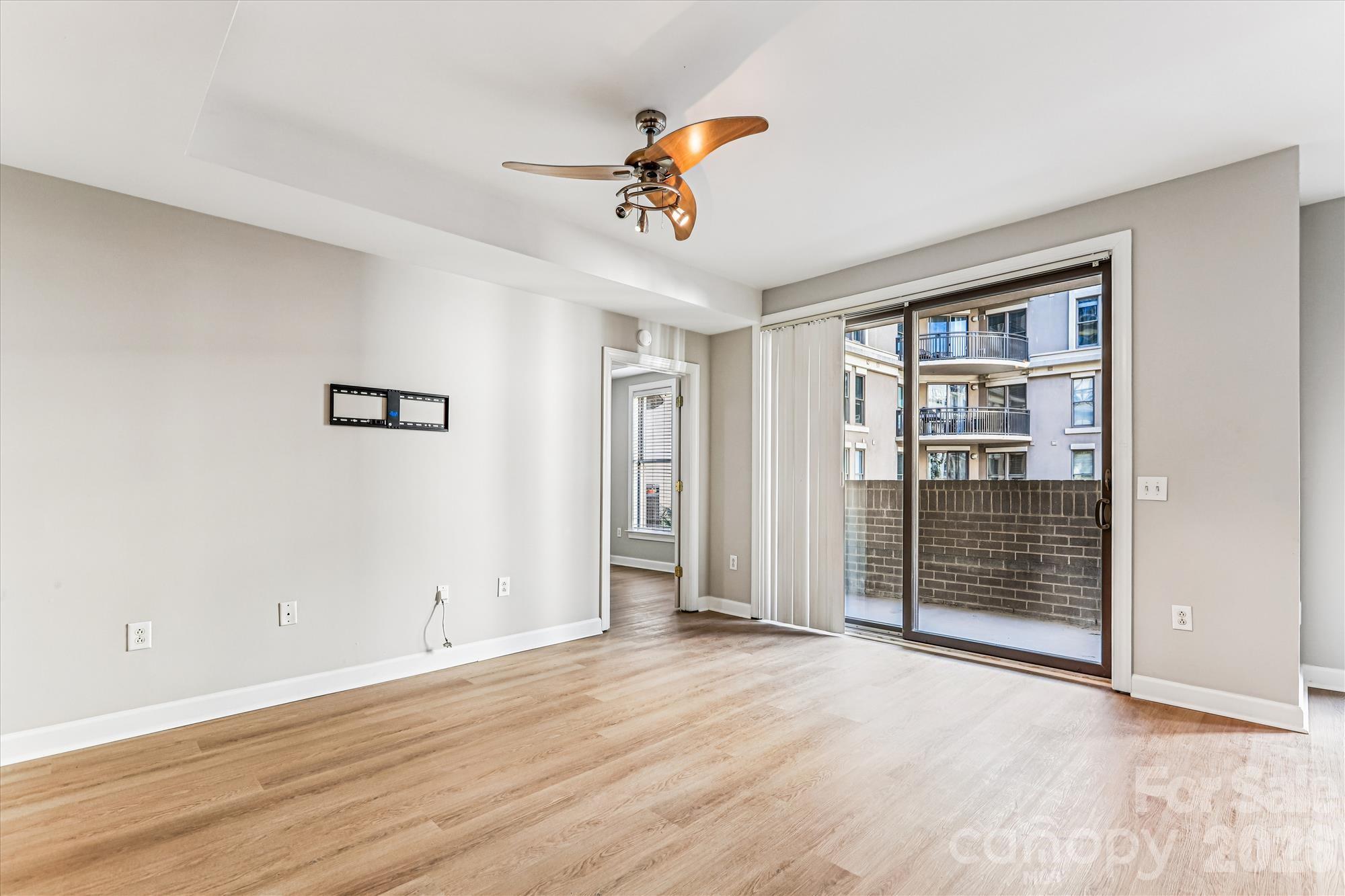 Photo 10 of 718 W Trade Street302, Charlotte, NC