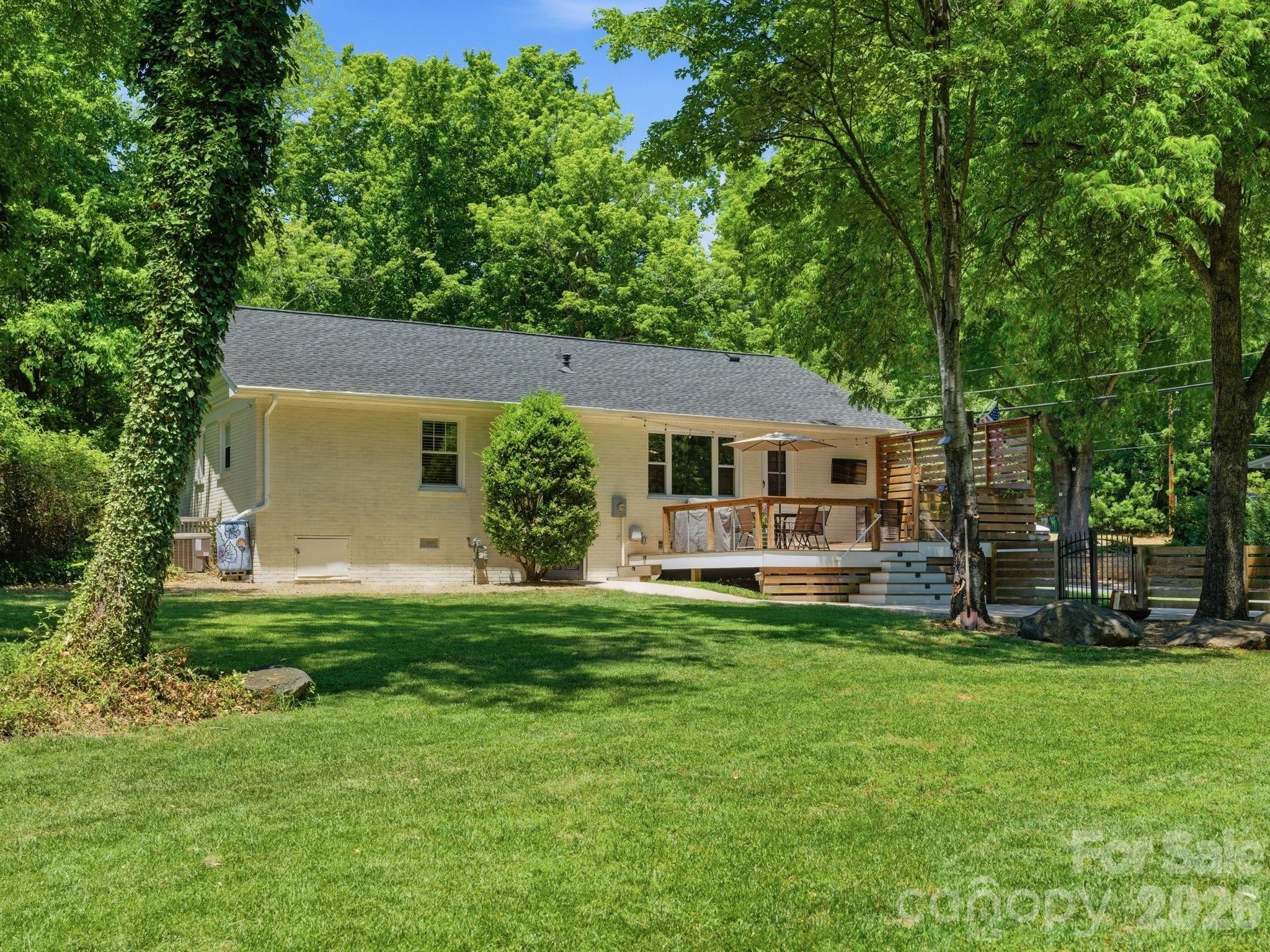 1534 Edgewater Drive, Charlotte, NC - photo 36 of 44