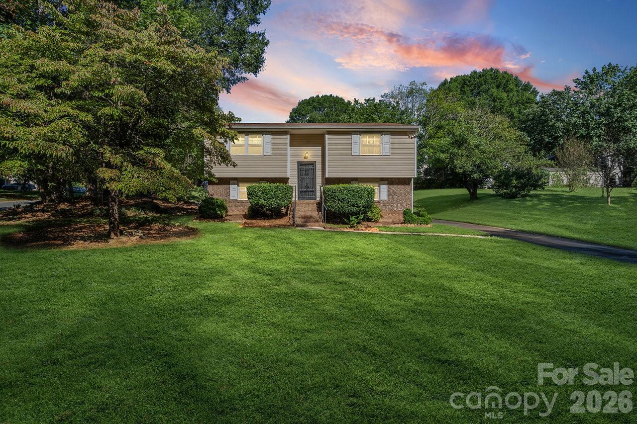 8619 Eaglewind Drive, Charlotte, NC - photo 16 of 26