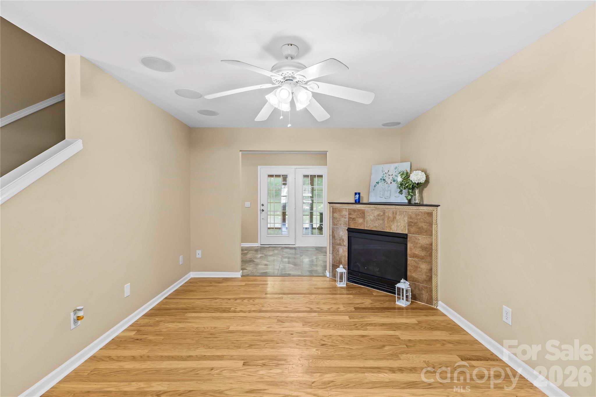 8119 Poplar Grove Circle, Waxhaw, NC - photo 5 of 49
