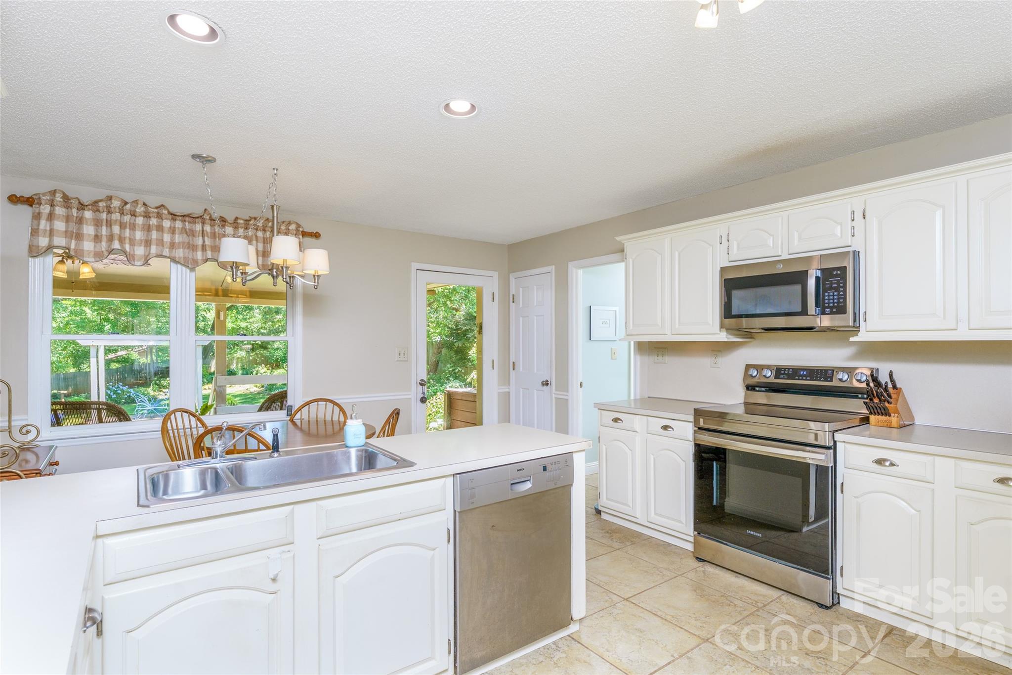 Photo 6 of 7029 Forest Hills Drive, Denver, NC