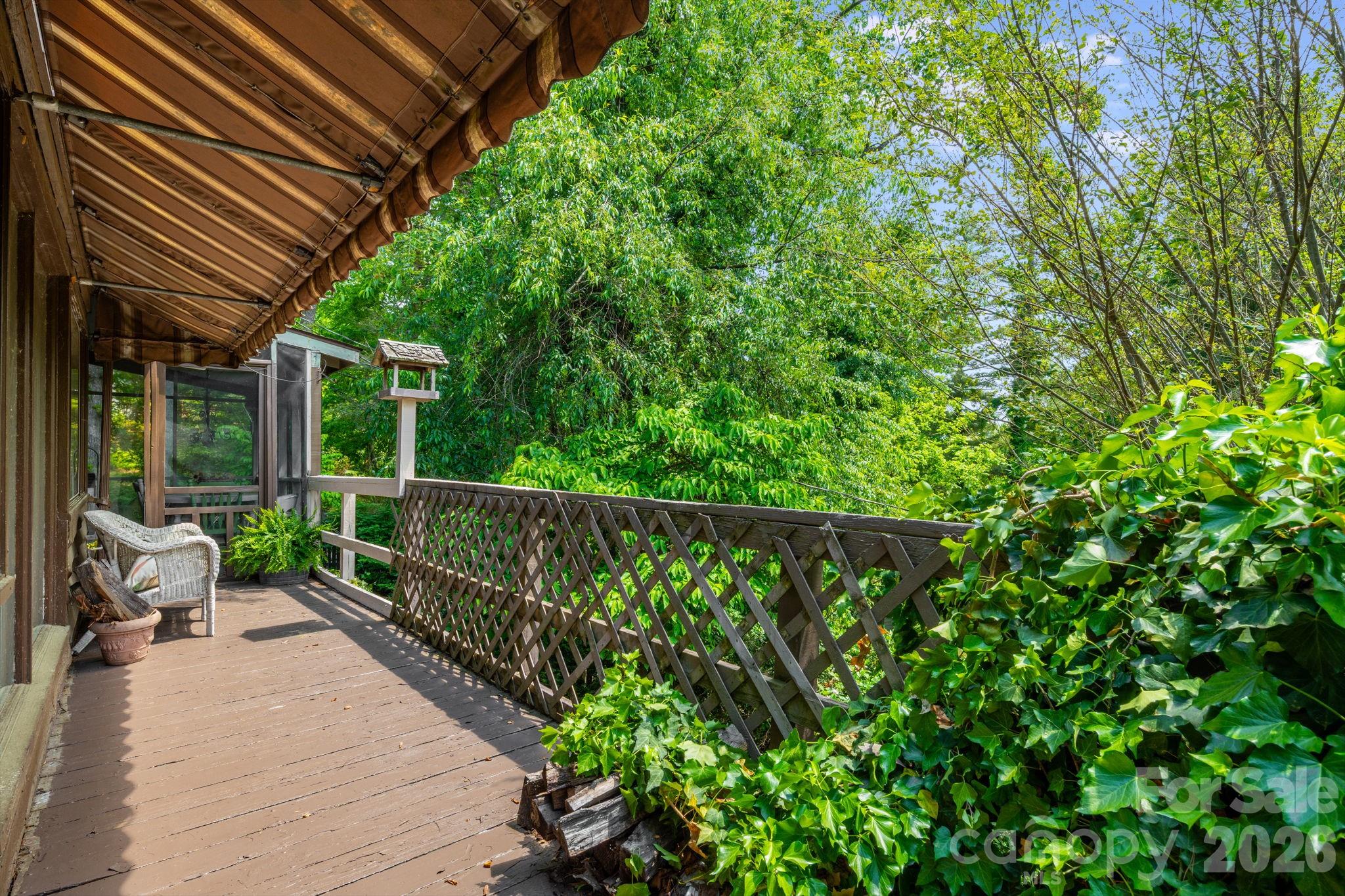 Photo 2 of 121 Ohara Circle, Hendersonville, NC