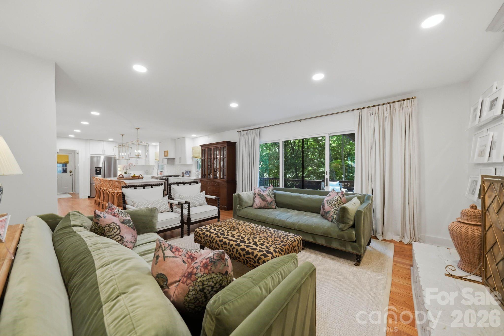 Photo 10 of 1015 Thistle Court, Charlotte, NC