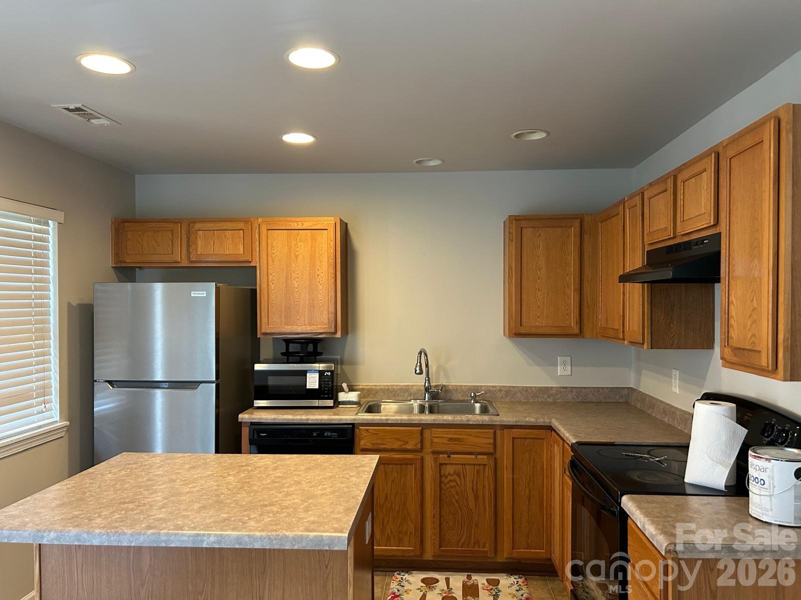 Photo 3 of 11040 Derryrush Drive, Charlotte, NC