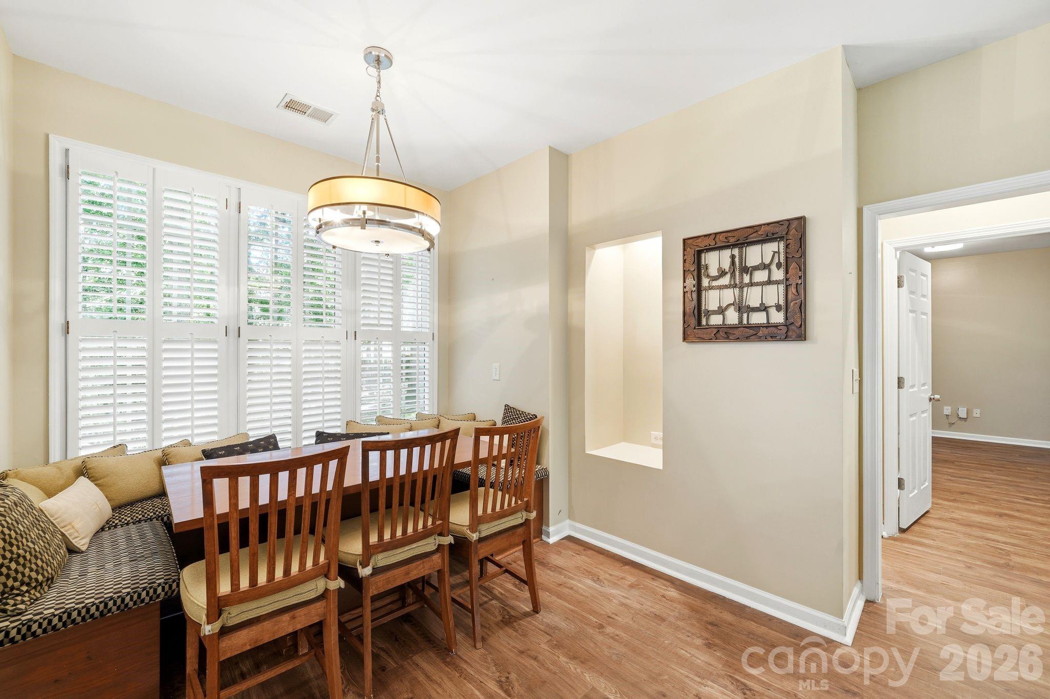 Photo 14 of 7711 Abbotsinch Court, Charlotte, NC