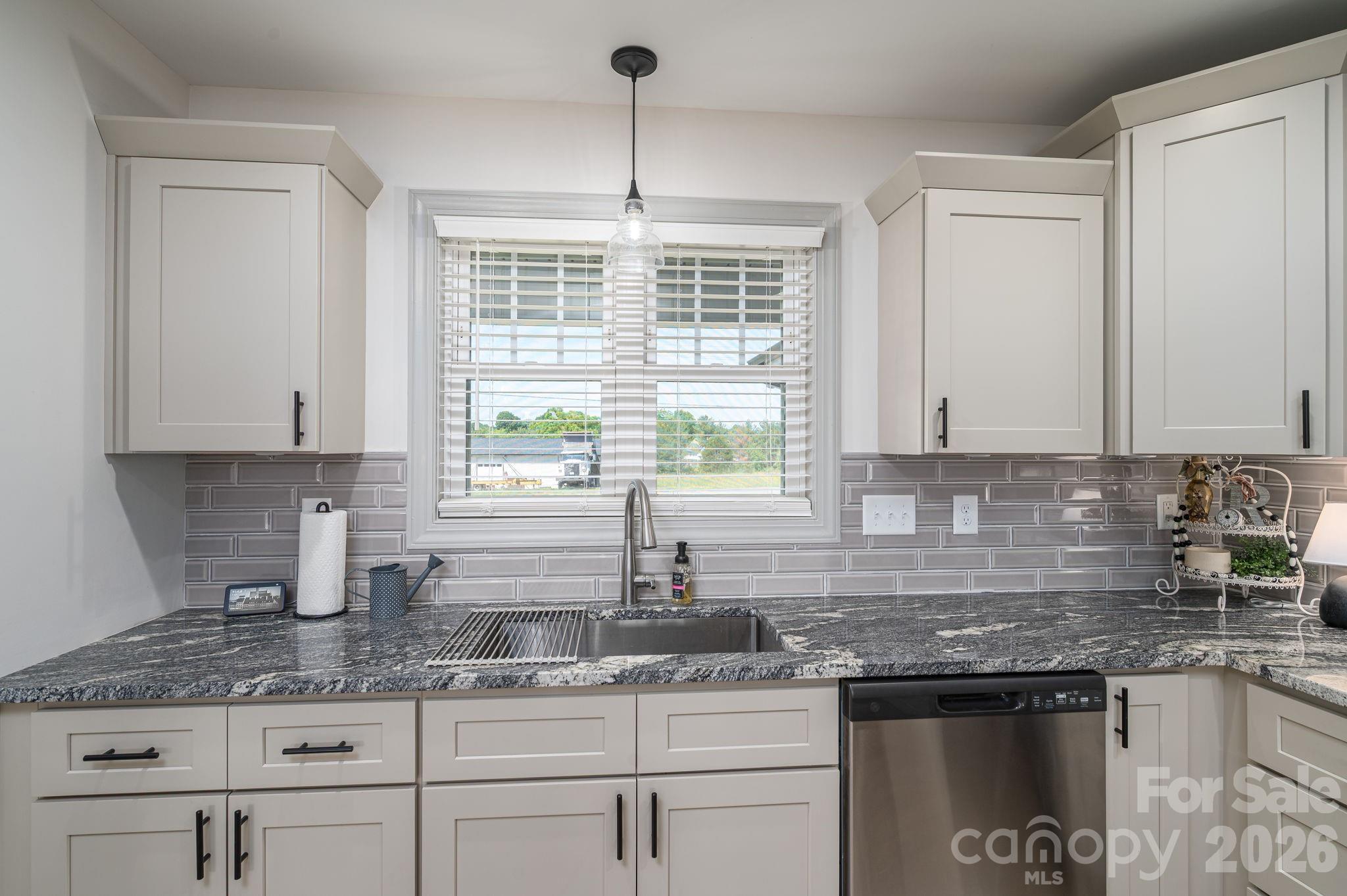 142 Alf Hoover Road7, Lincolnton, NC - photo 8 of 37