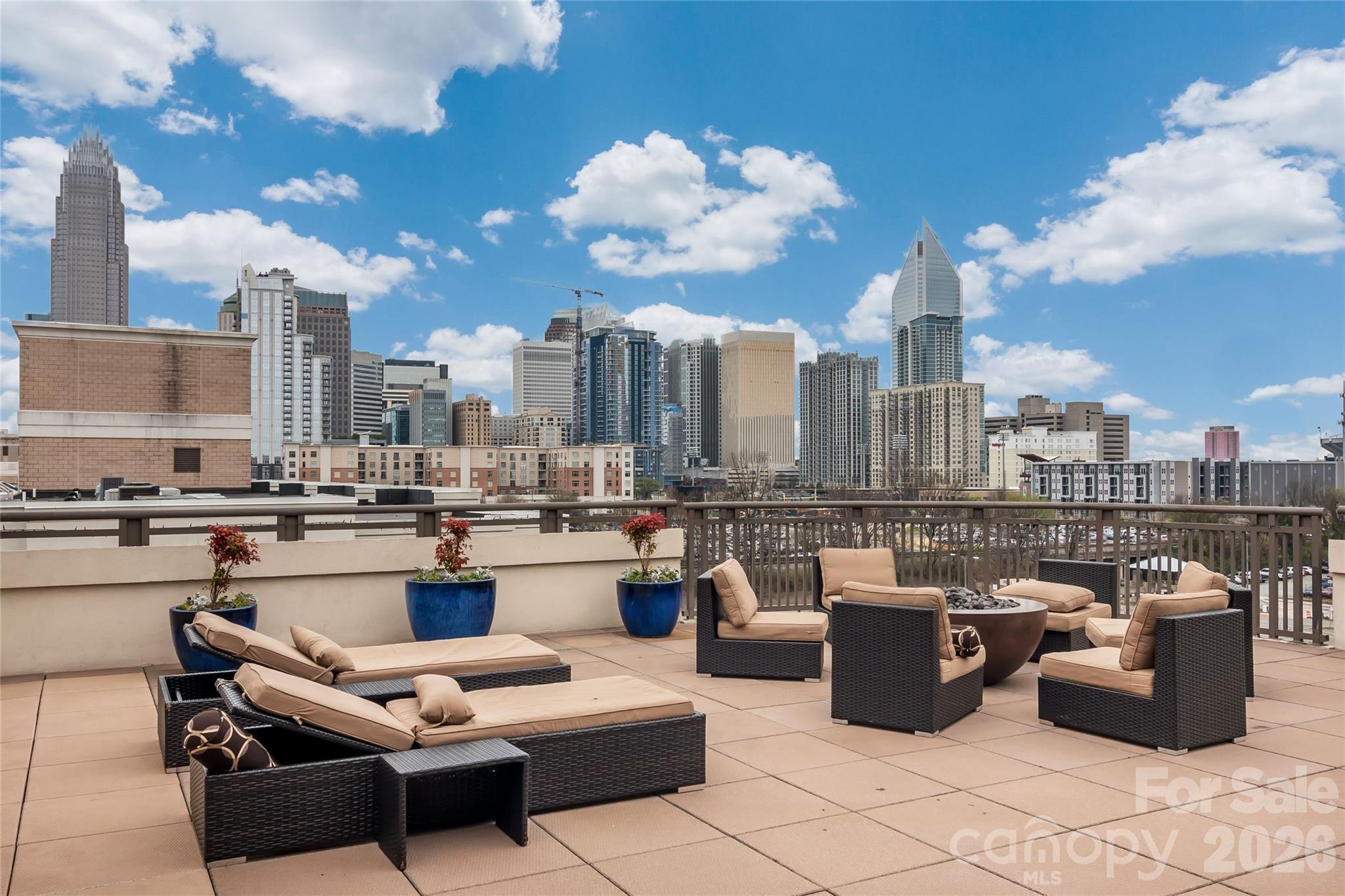 Photo 3 of 718 W Trade Street801, Charlotte, NC