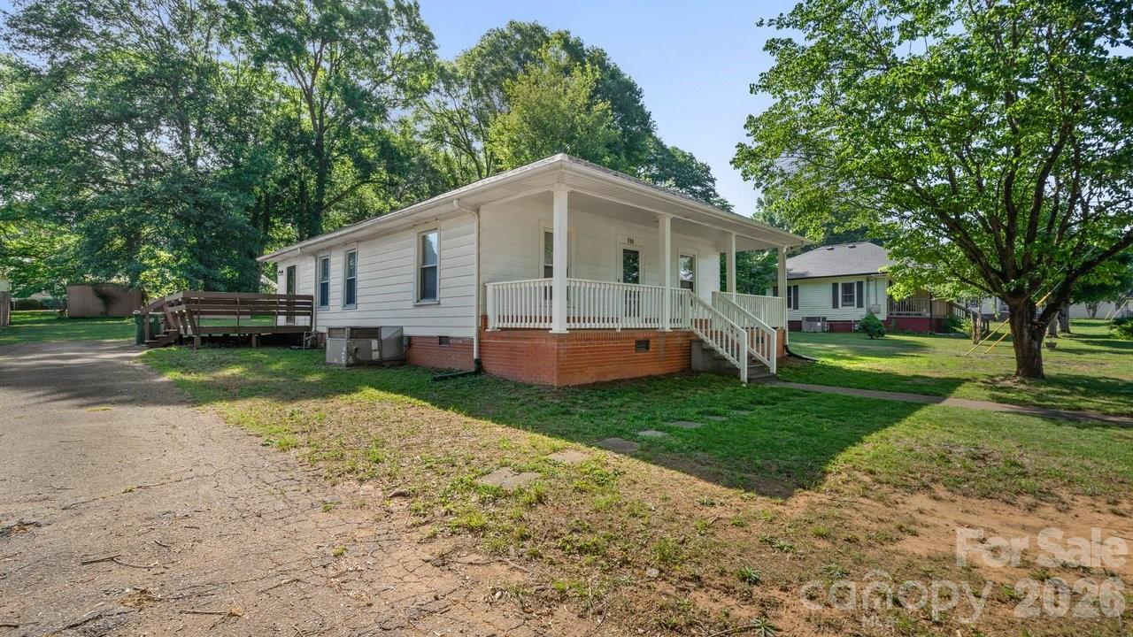 110 Globe Street, Mount Holly, NC - photo 2 of 27