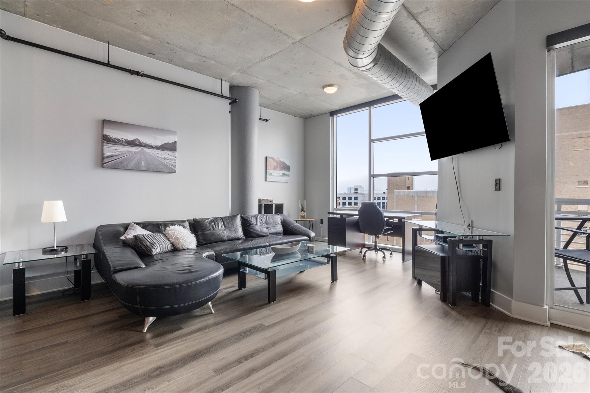 Photo 9 of 505 E 6th Street707, Charlotte, NC