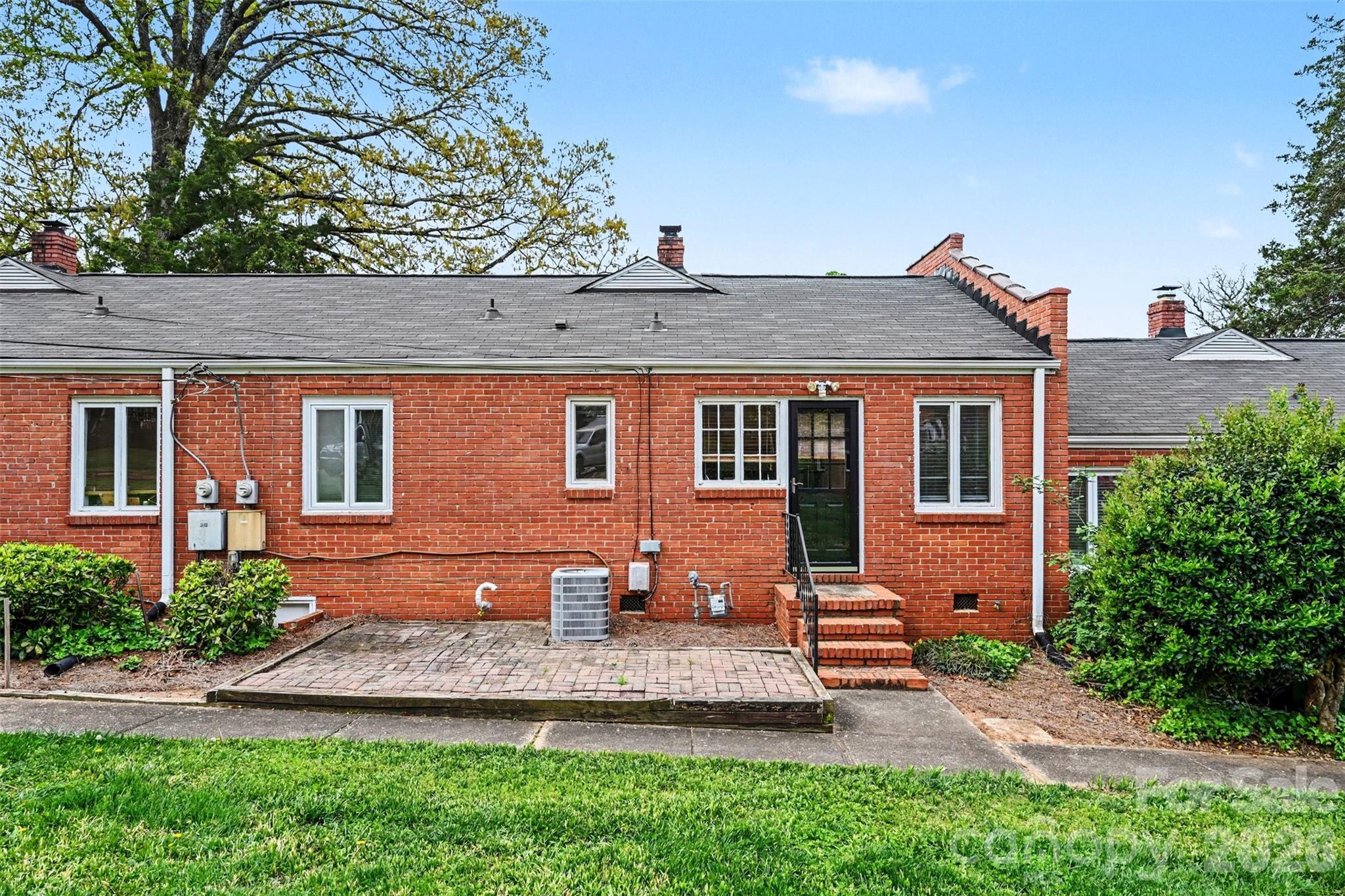 Photo 16 of 1811 Lynnwood Drive, Charlotte, NC