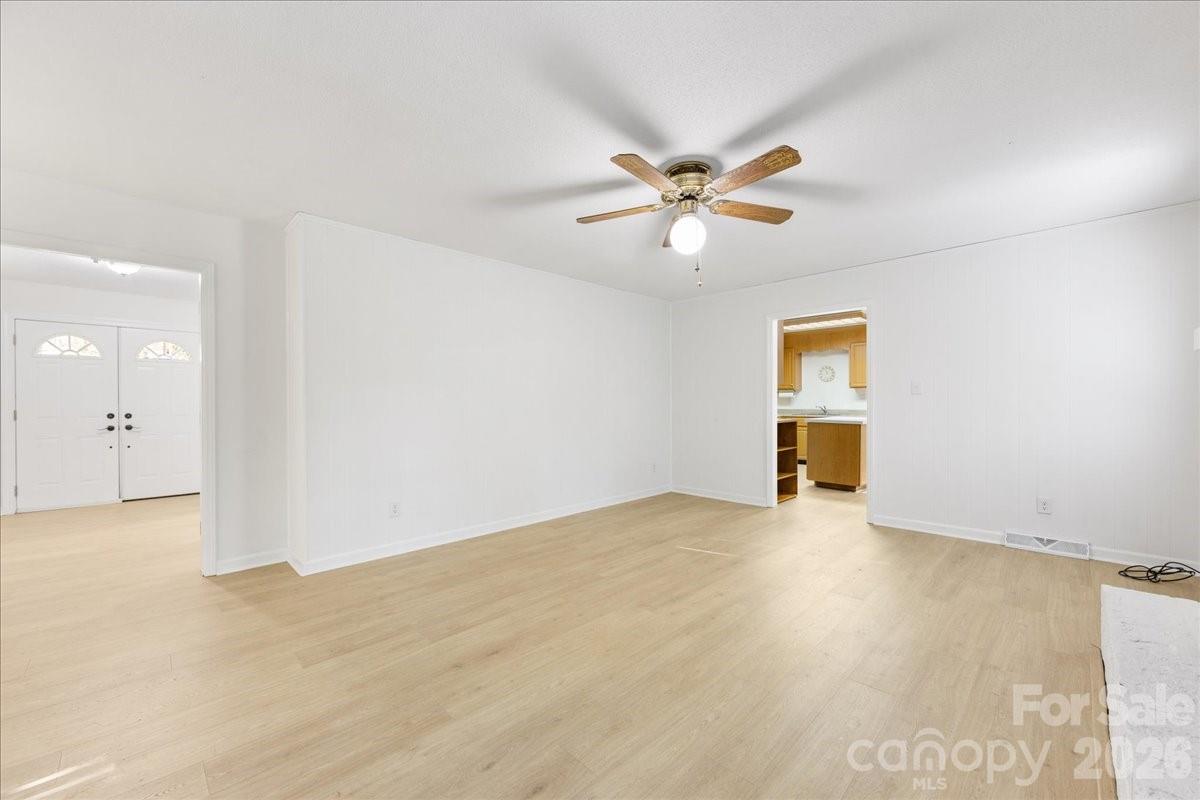 Photo 15 of 1840 Stoneyridge Drive, Charlotte, NC