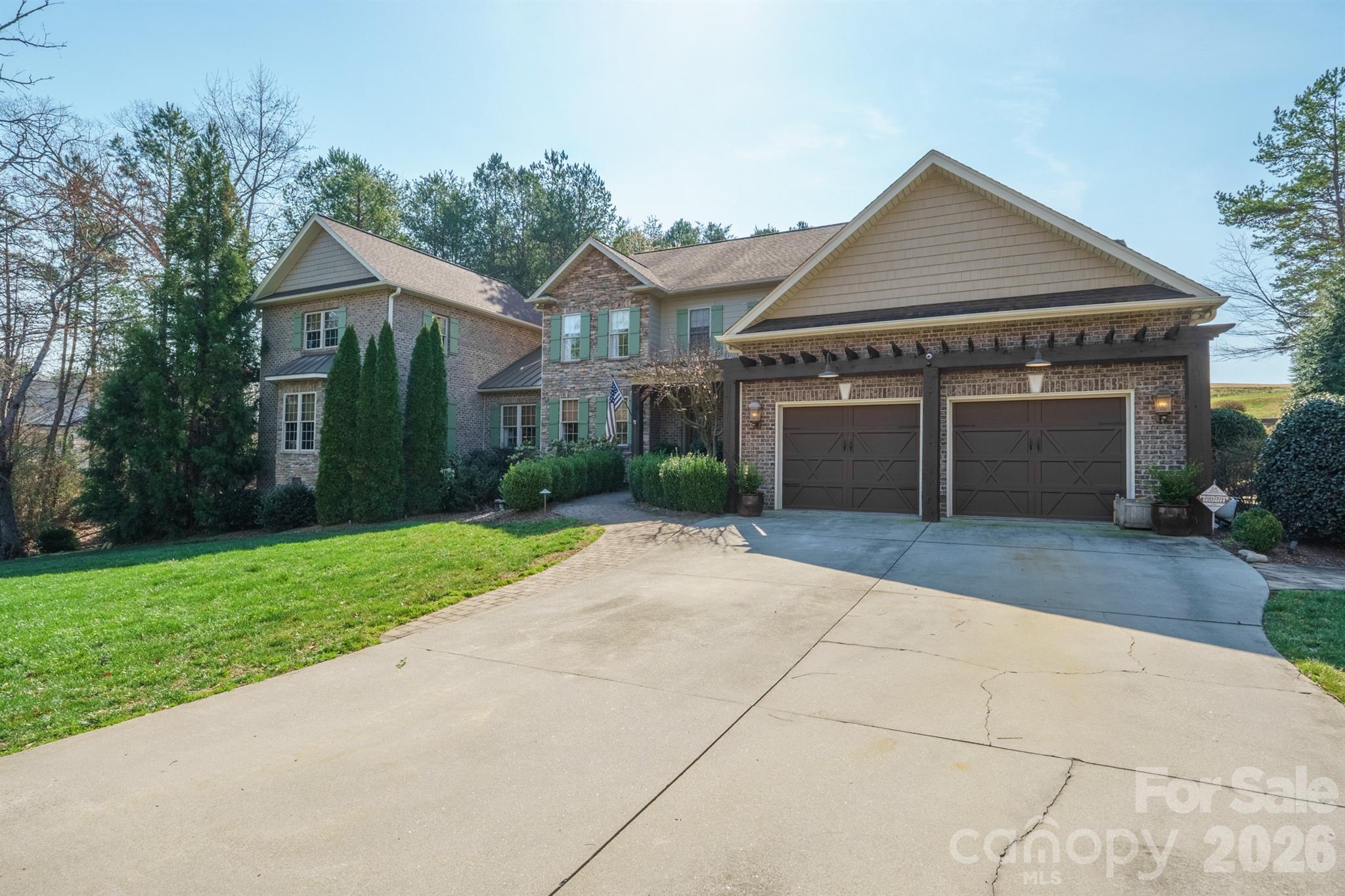 Photo 4 of 4852 Brookridge Drive NE, Hickory, NC