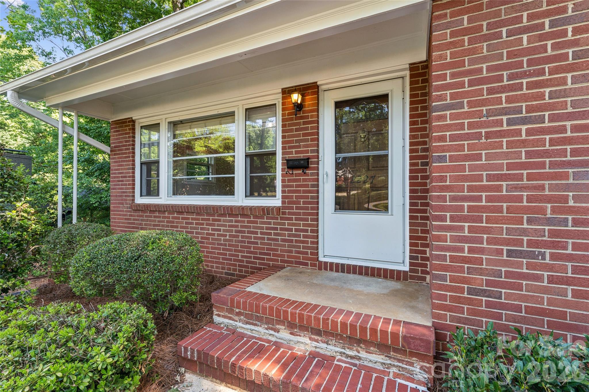 2227 Wensley Drive, Charlotte, NC - photo 2 of 40