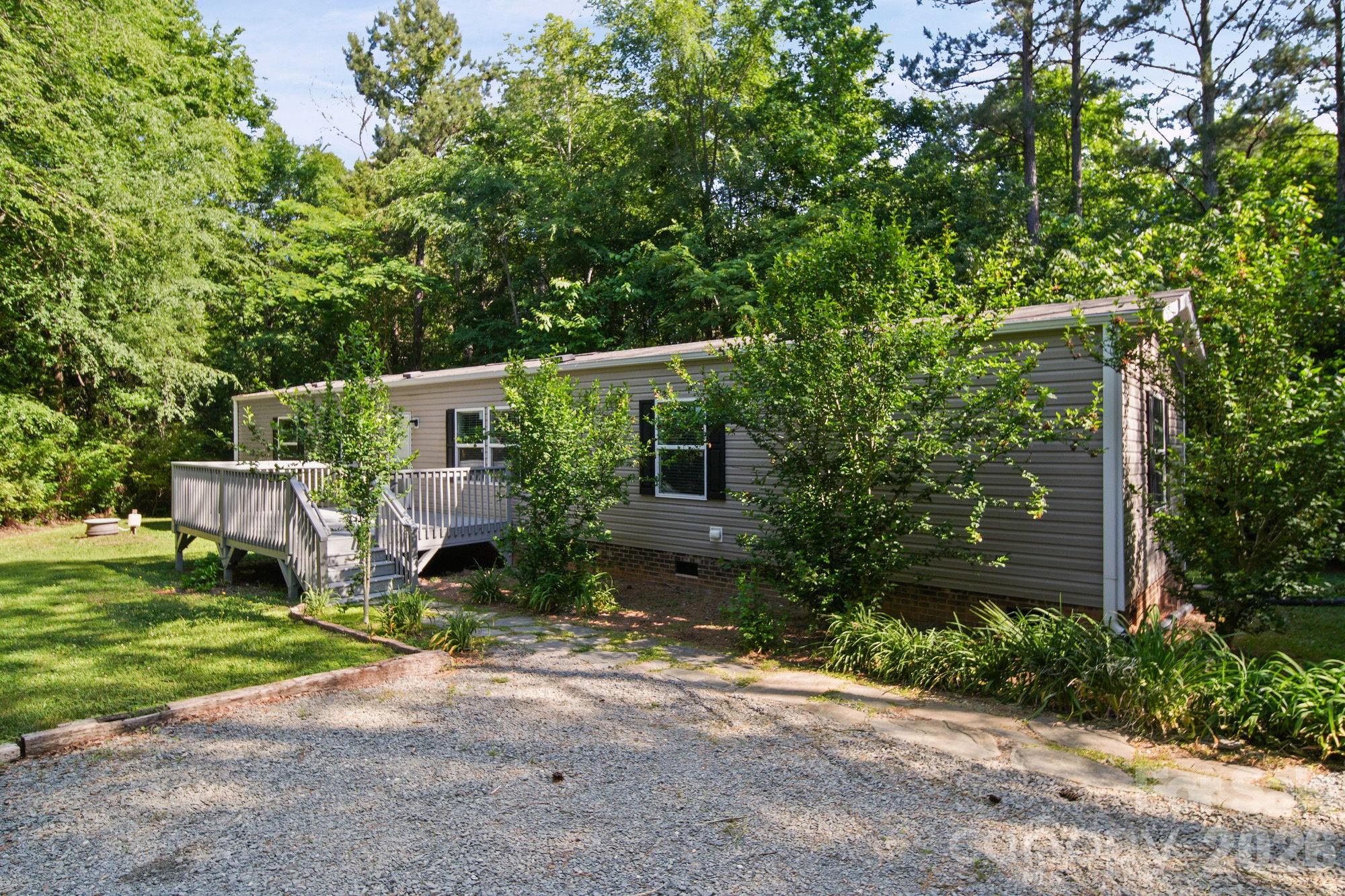 Photo 4 of 4507 White Store Road, Wingate, NC