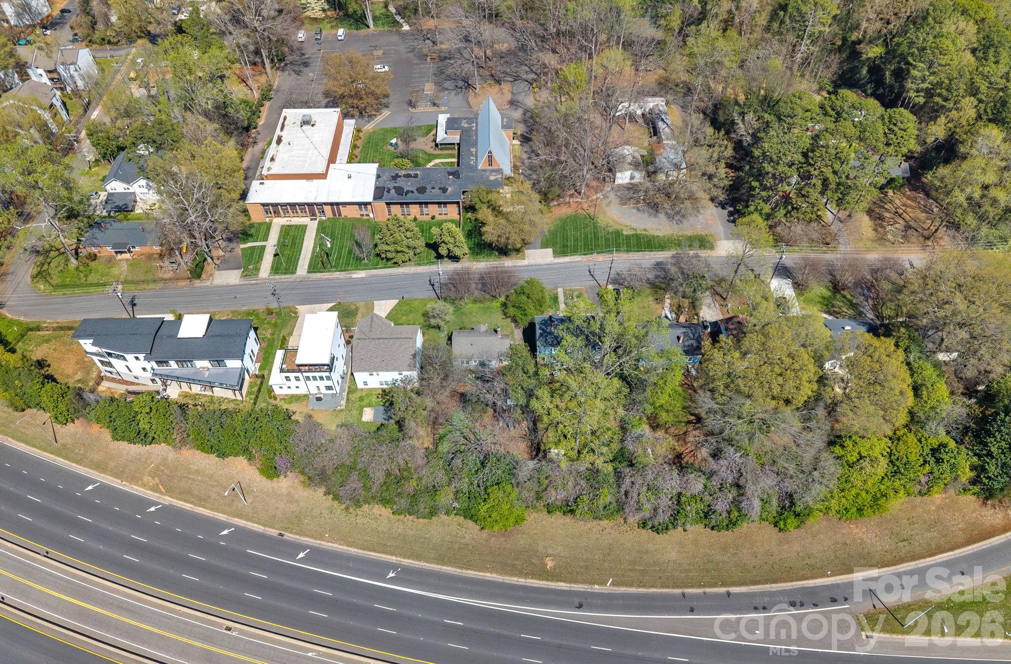 Photo 4 of 2818 Shenandoah Avenue, Charlotte, NC