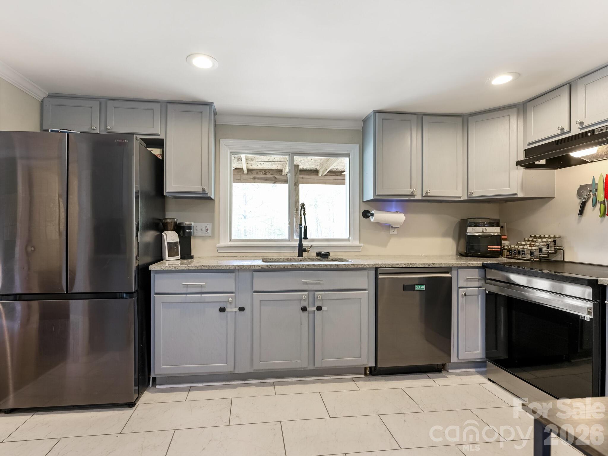 Photo 4 of 1105 Union Road, Matthews, NC
