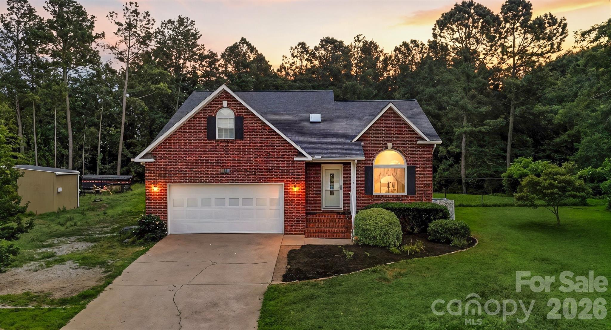 157 Whittington Ridge Drive, Taylorsville, NC