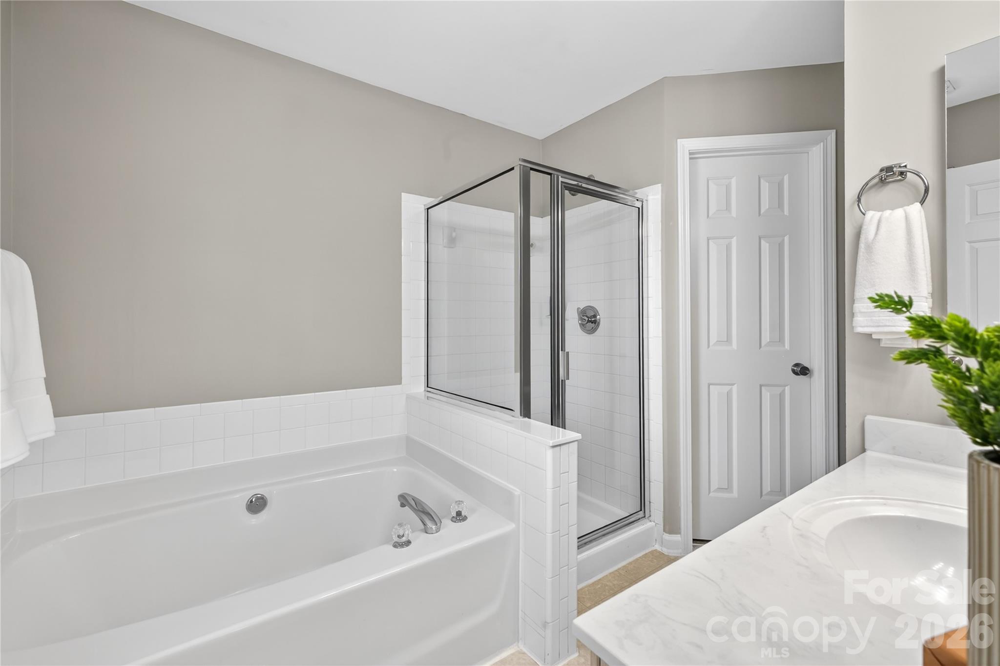 12624 Cardinal Woods Drive, Pineville, NC - photo 15 of 29