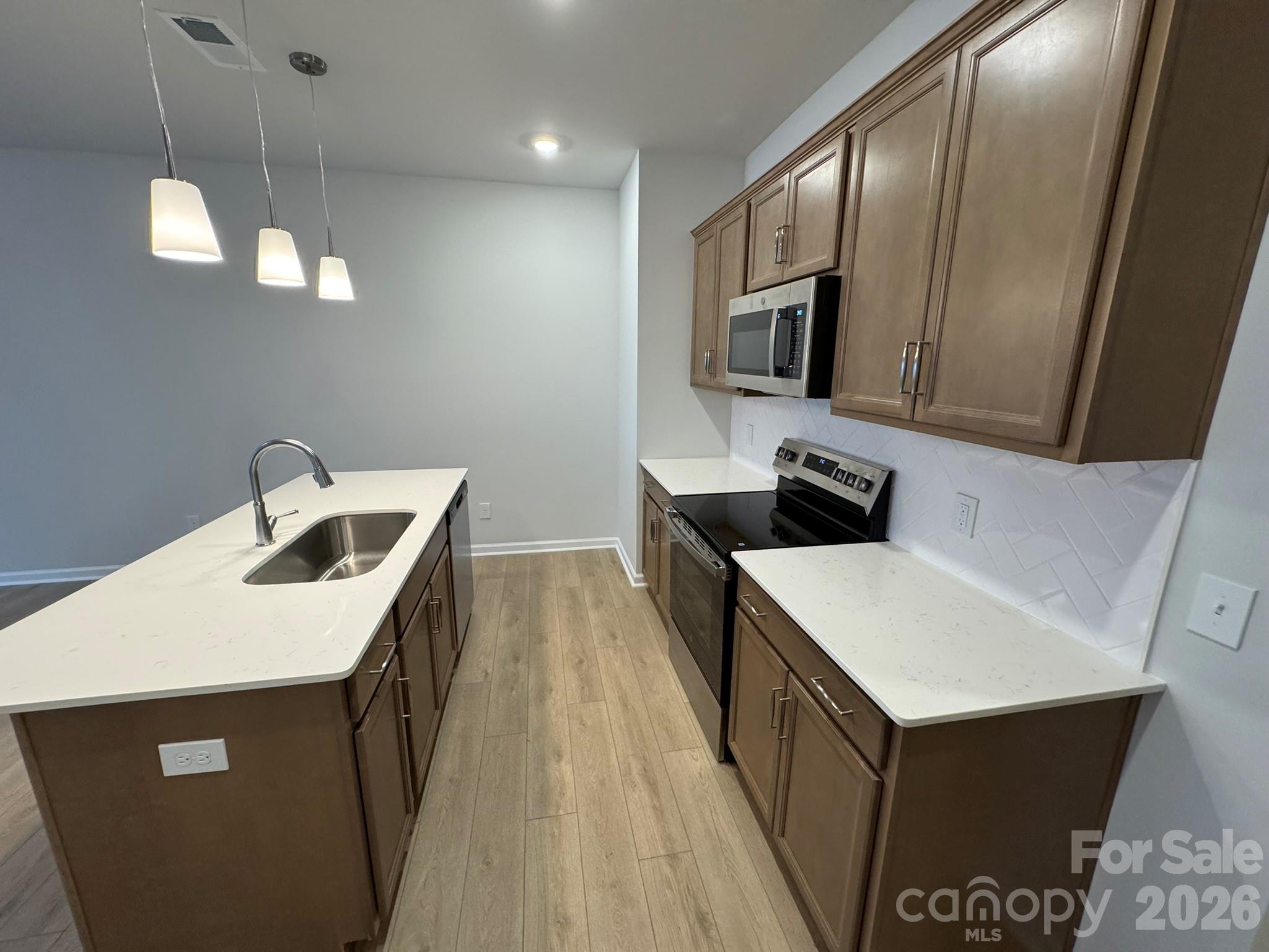 Photo 7 of 4632 Lakeview Road, Charlotte, NC