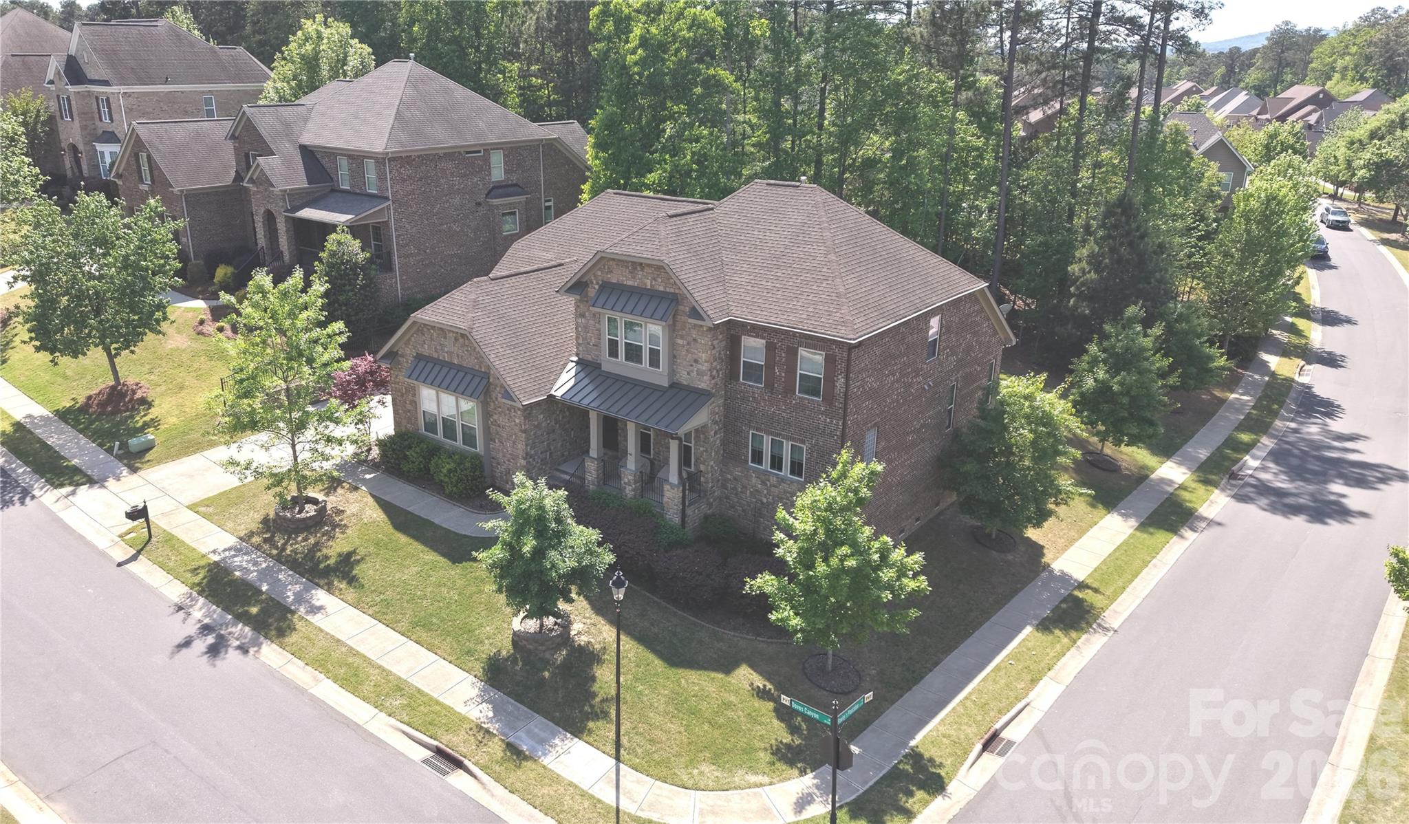 Photo 2 of 16402 Doves Canyon Lane, Charlotte, NC