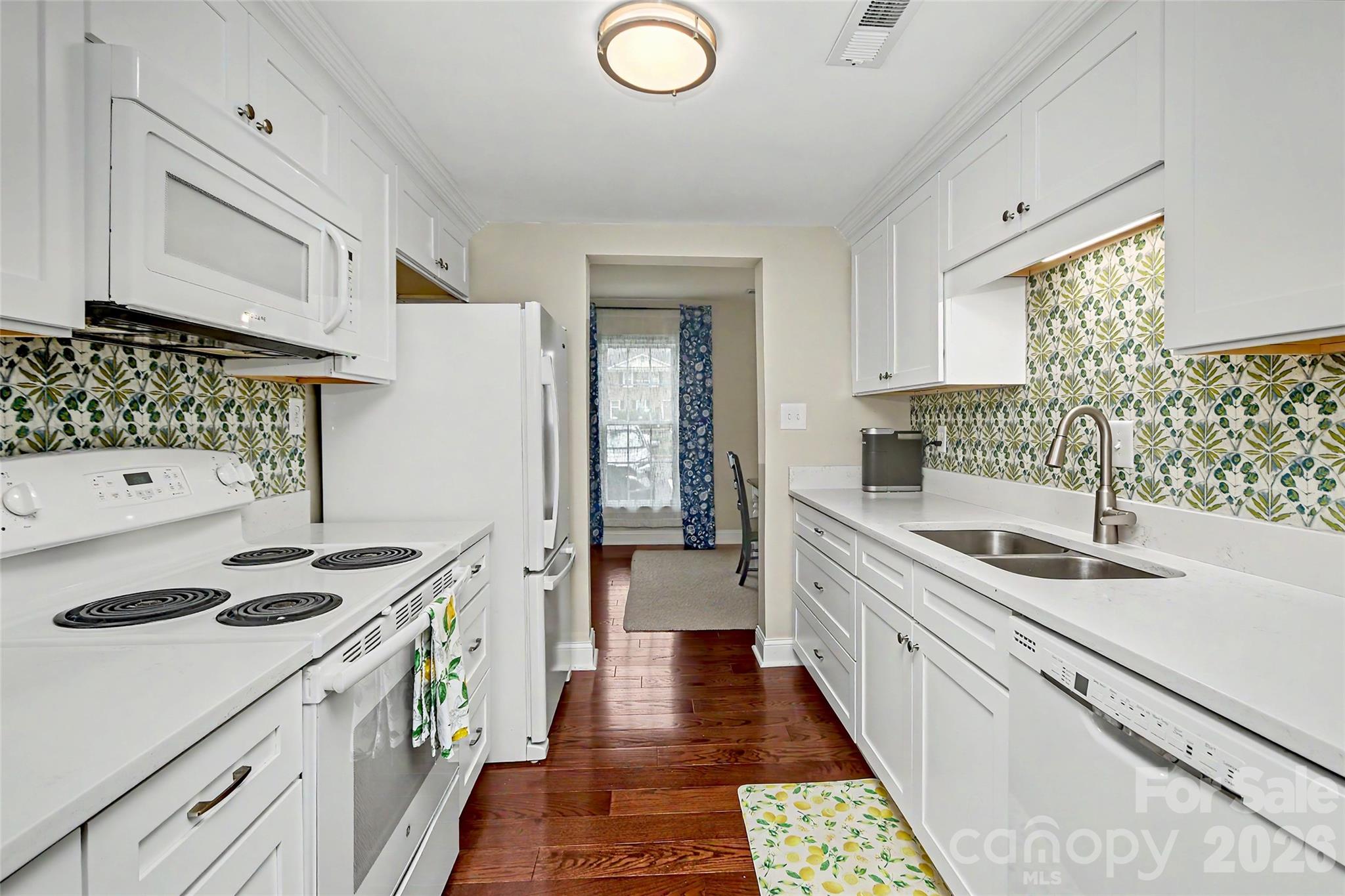 Photo 8 of 8333 Knights Bridge Road, Charlotte, NC